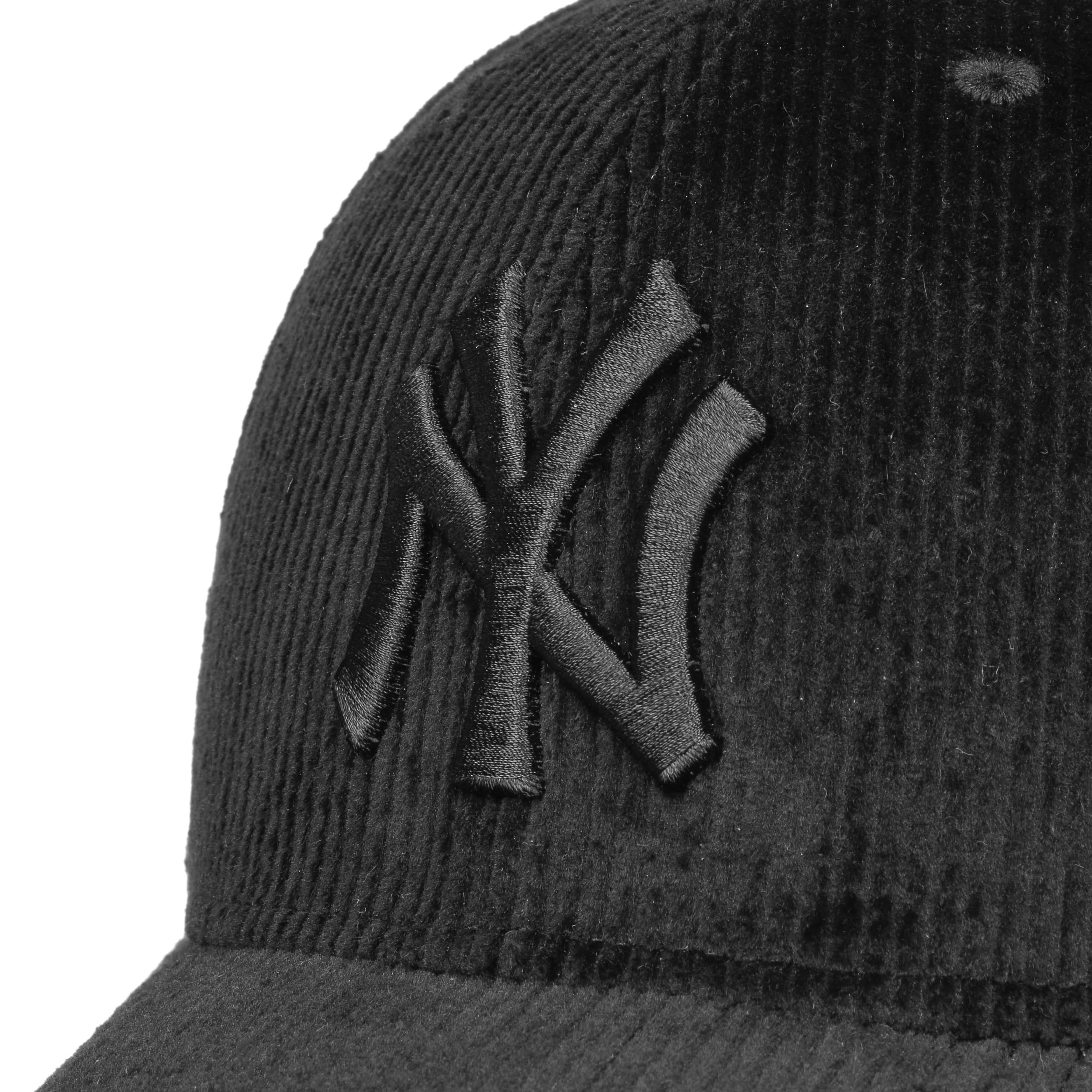 39Thirty Corduroy Yankees Cap by New Era - CHF 44.95