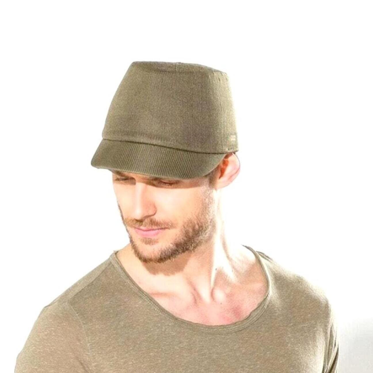 Tropic Supremo Cap by Kangol - 49,95
