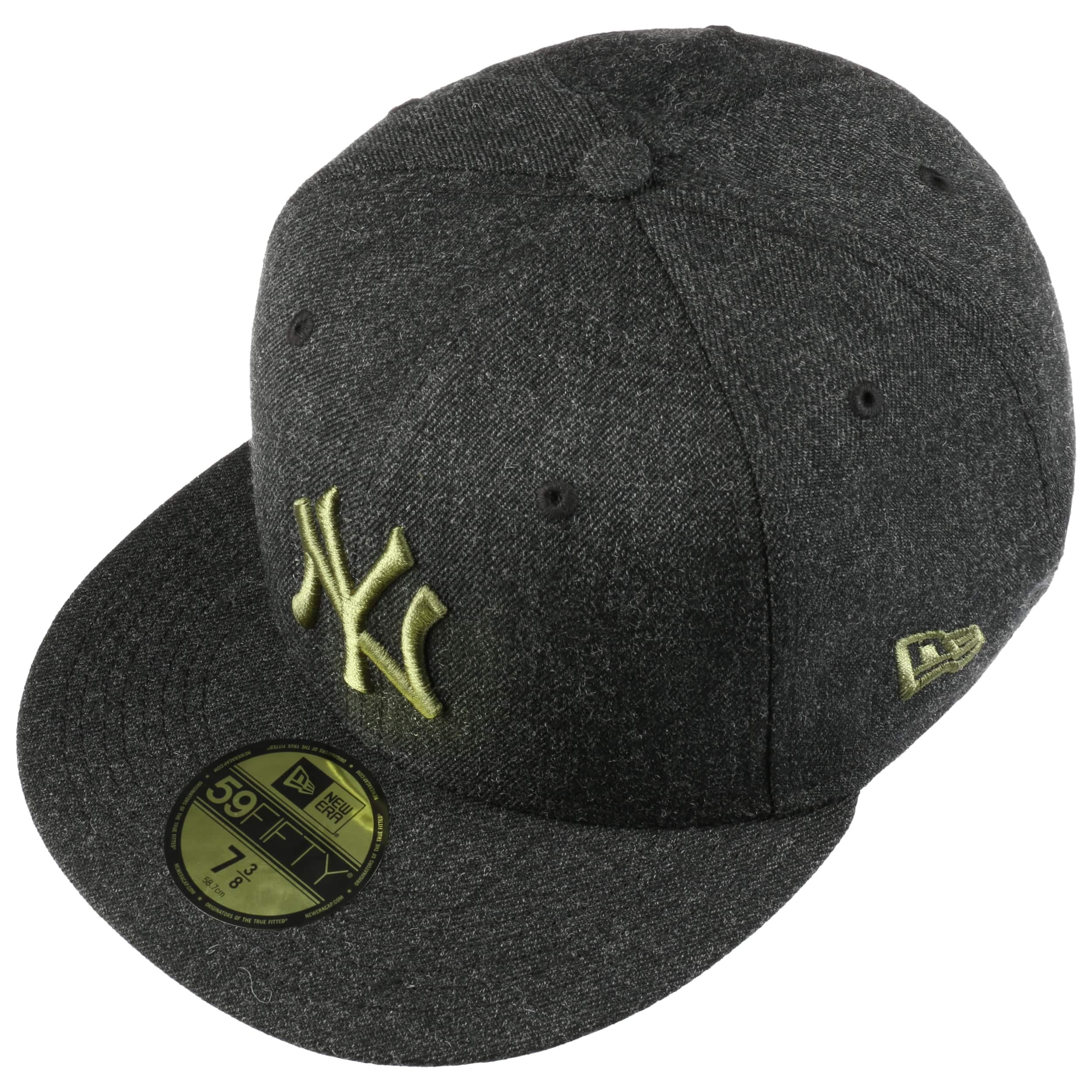 59Fifty Black Base Yankees Cap by New Era - 37,95