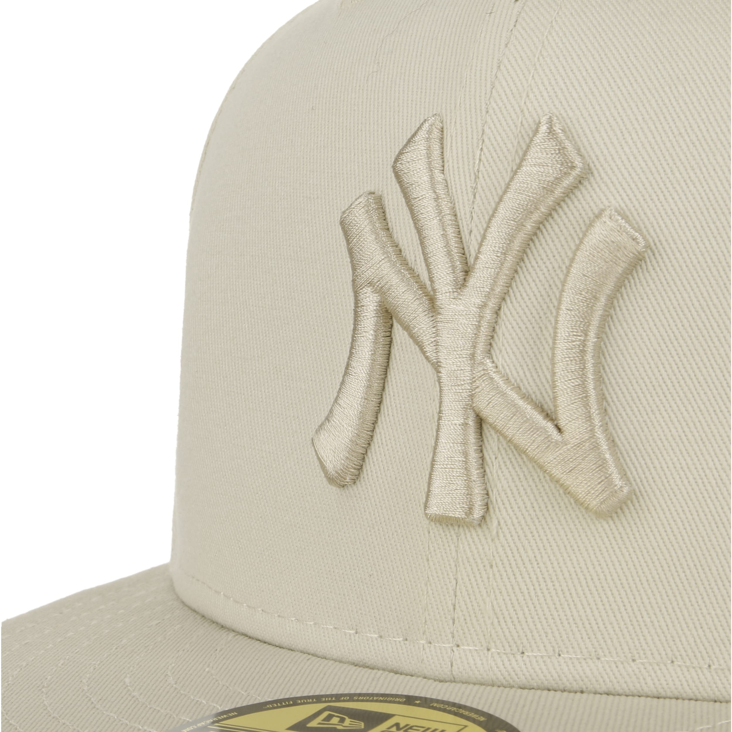 59Fifty White Crown Yankees Cap by New Era - 49,95