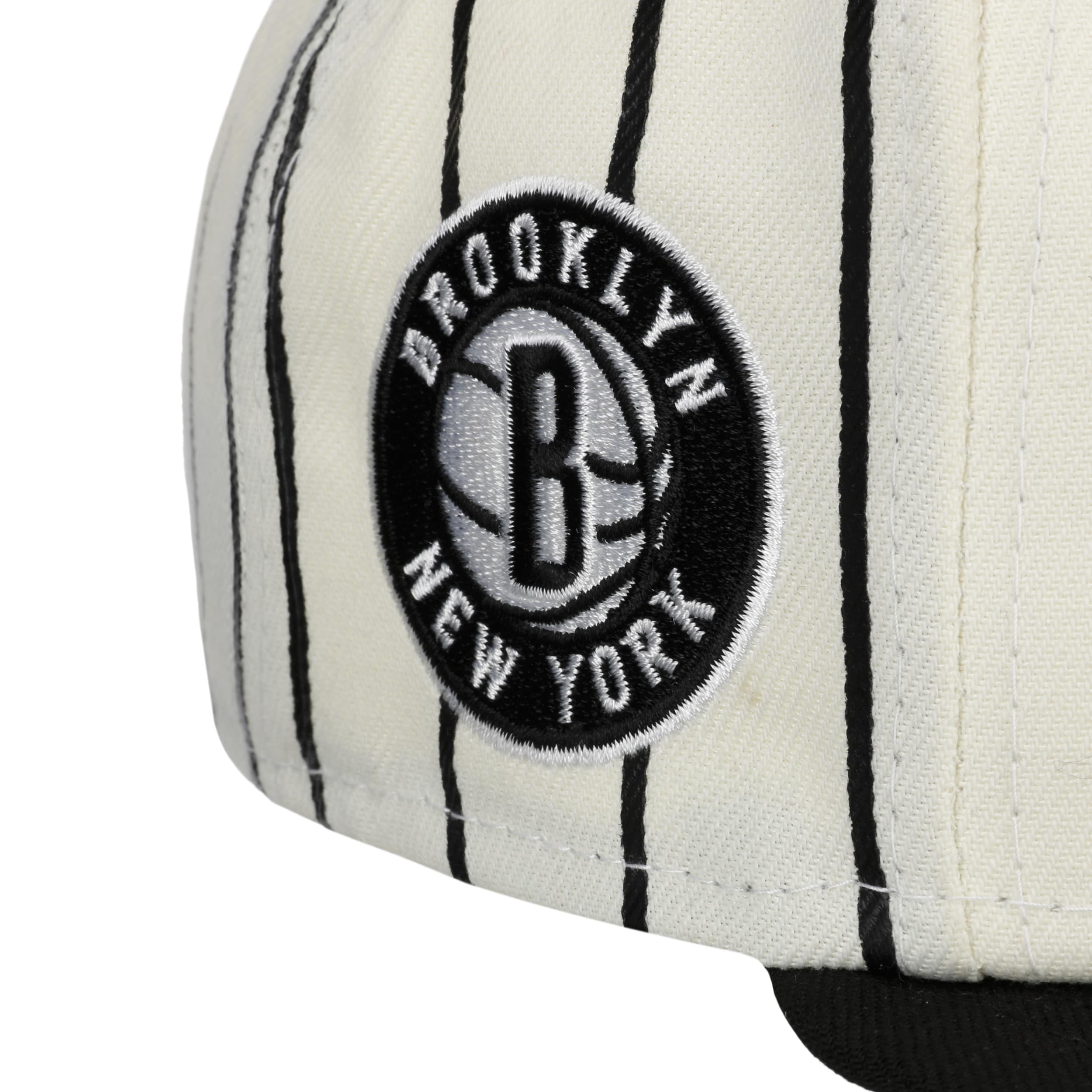 9Fifty Brooklyn Nets Cap by New Era - 34,95