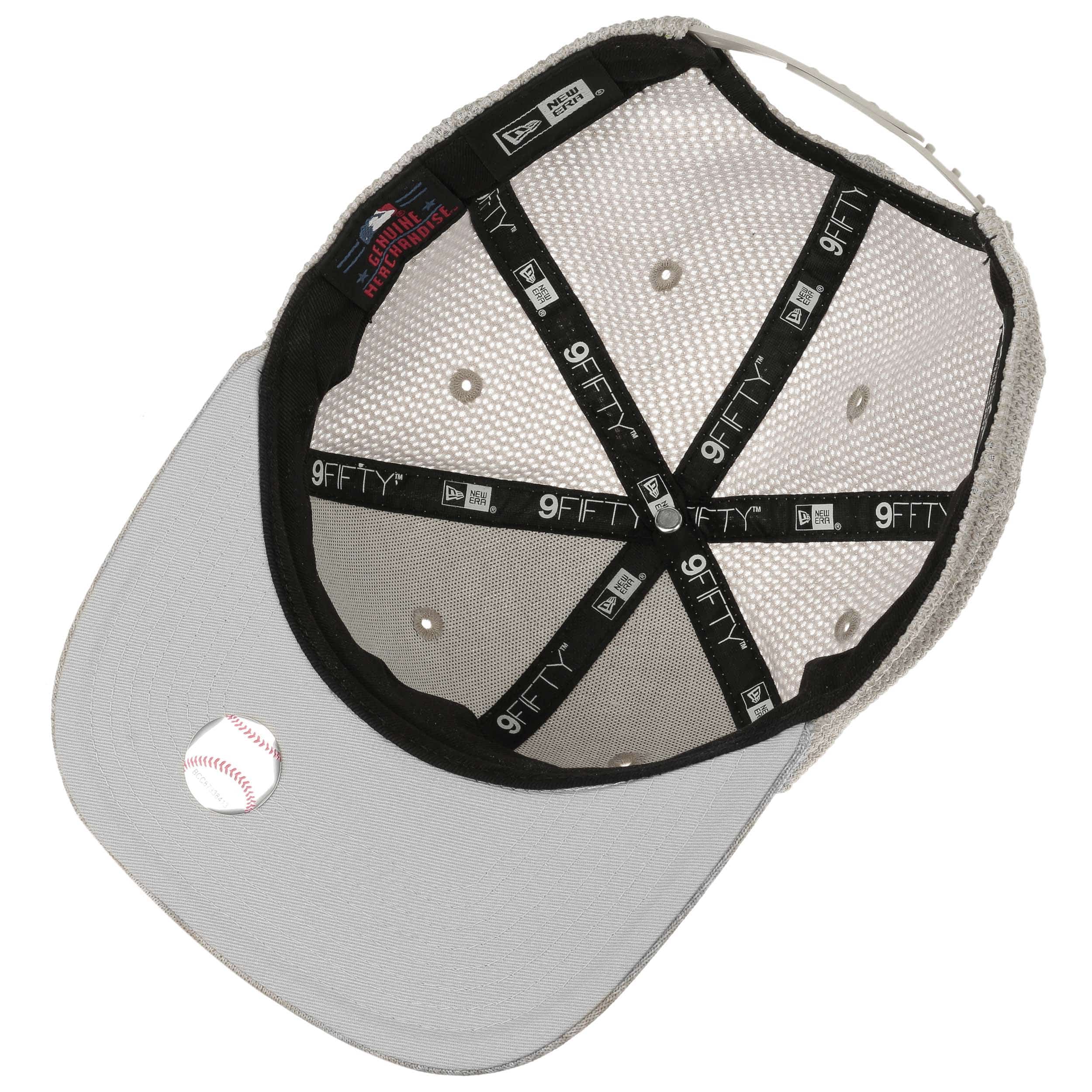 9Fifty Engineered Fit Boston Cap by New Era - 20,00