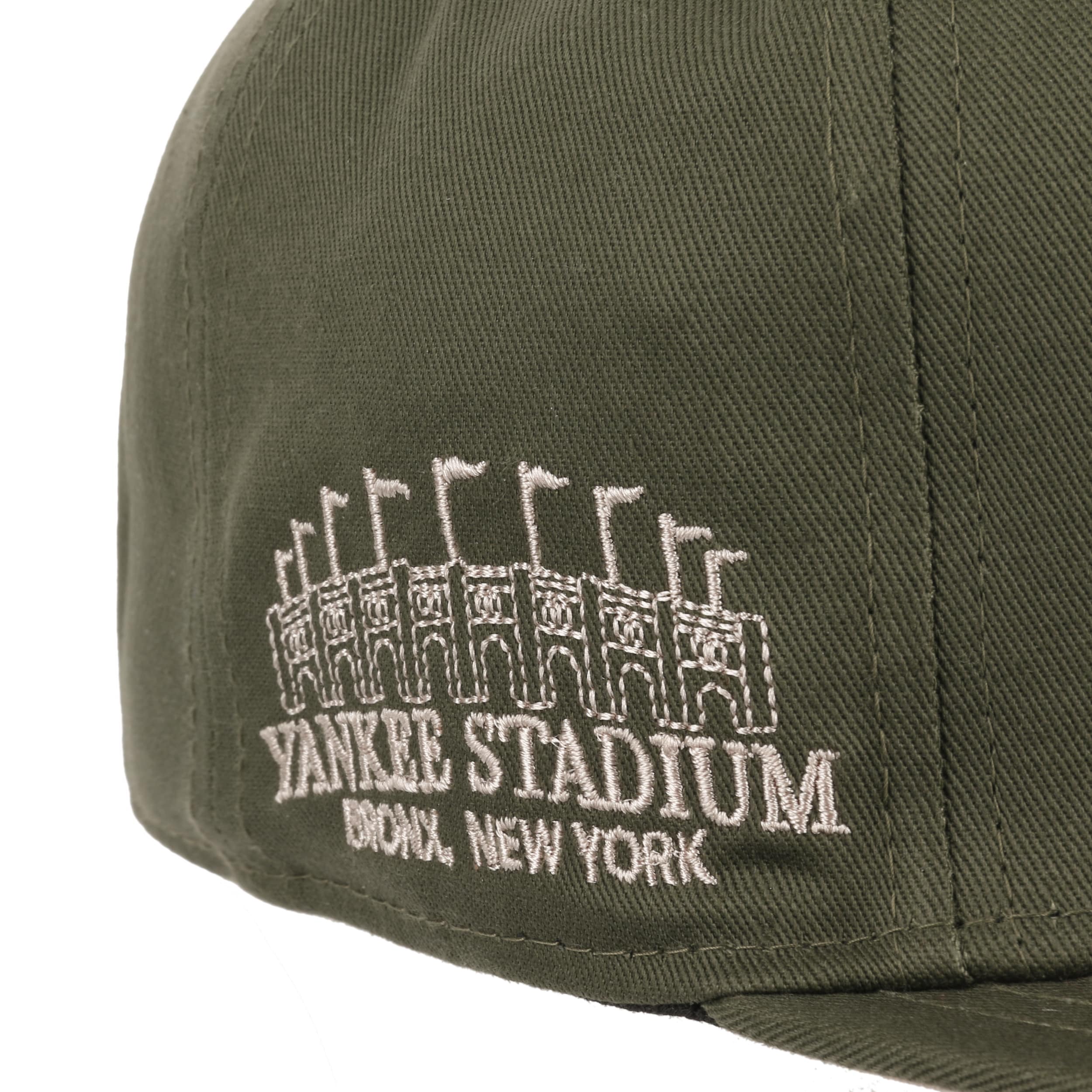 9Fifty Side Patch Yankees Cap by New Era - 42,95