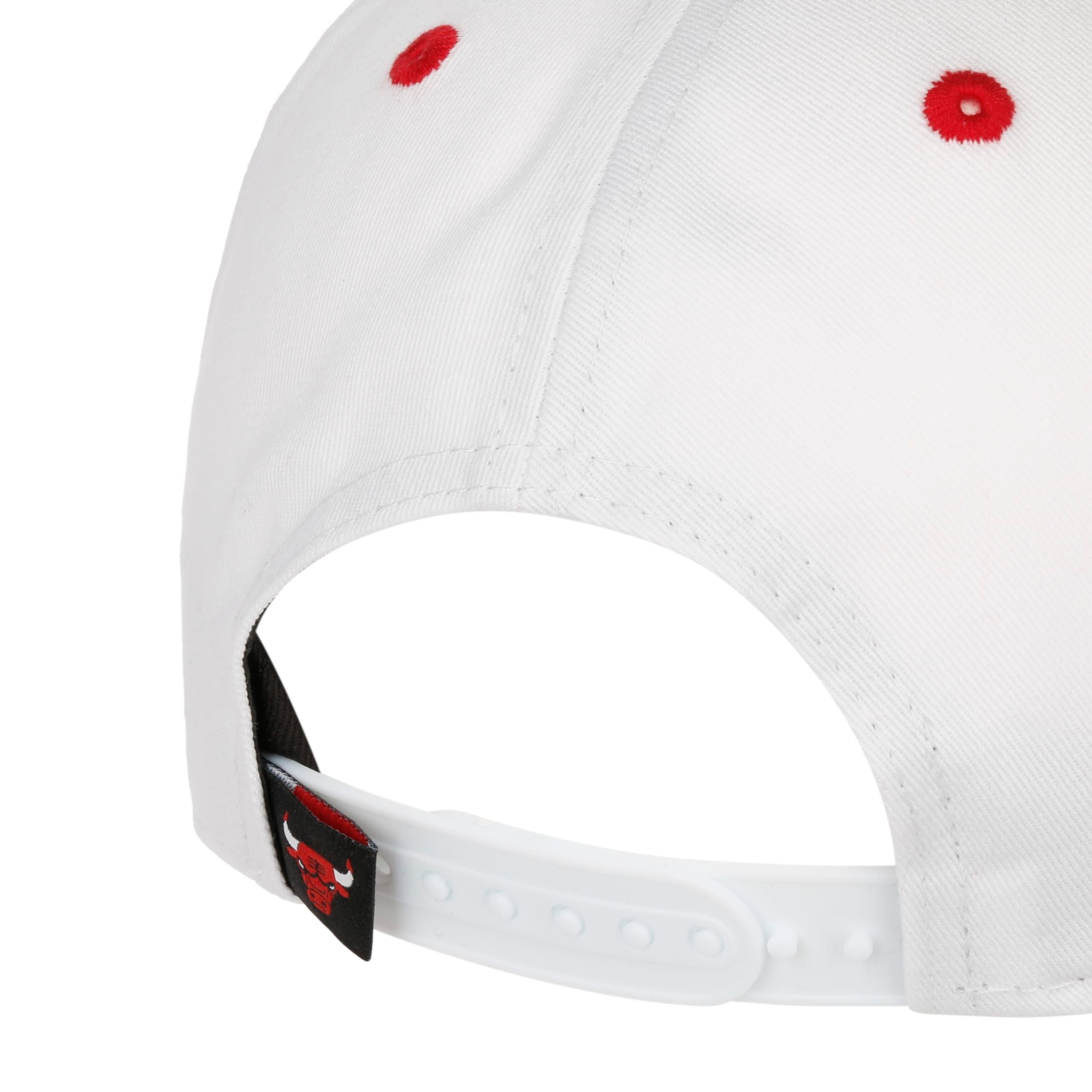 9Fifty White Crown Bulls Cap by New Era - 42,95