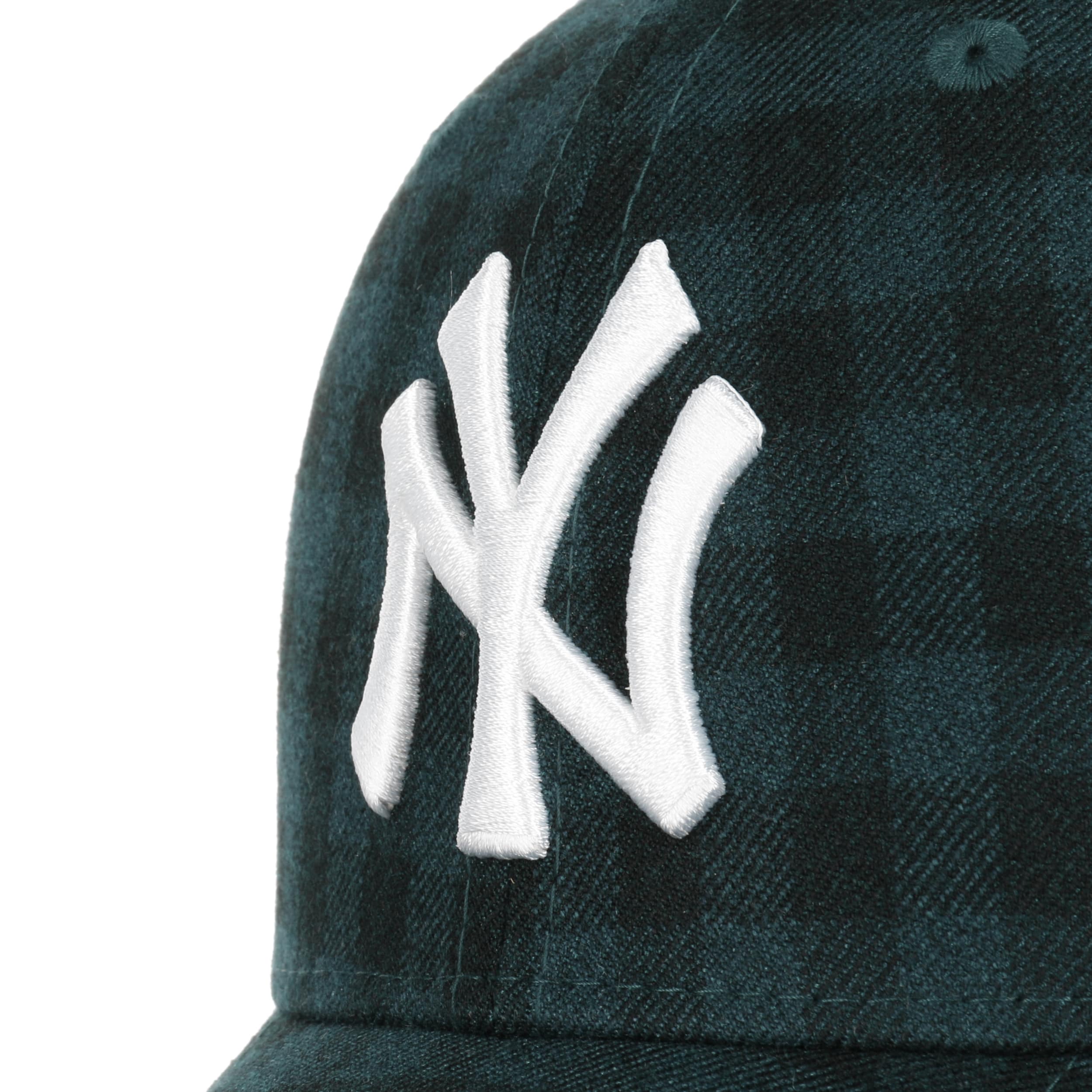 9Forty Flannel MLB Yankees Cap by New Era - 35,95