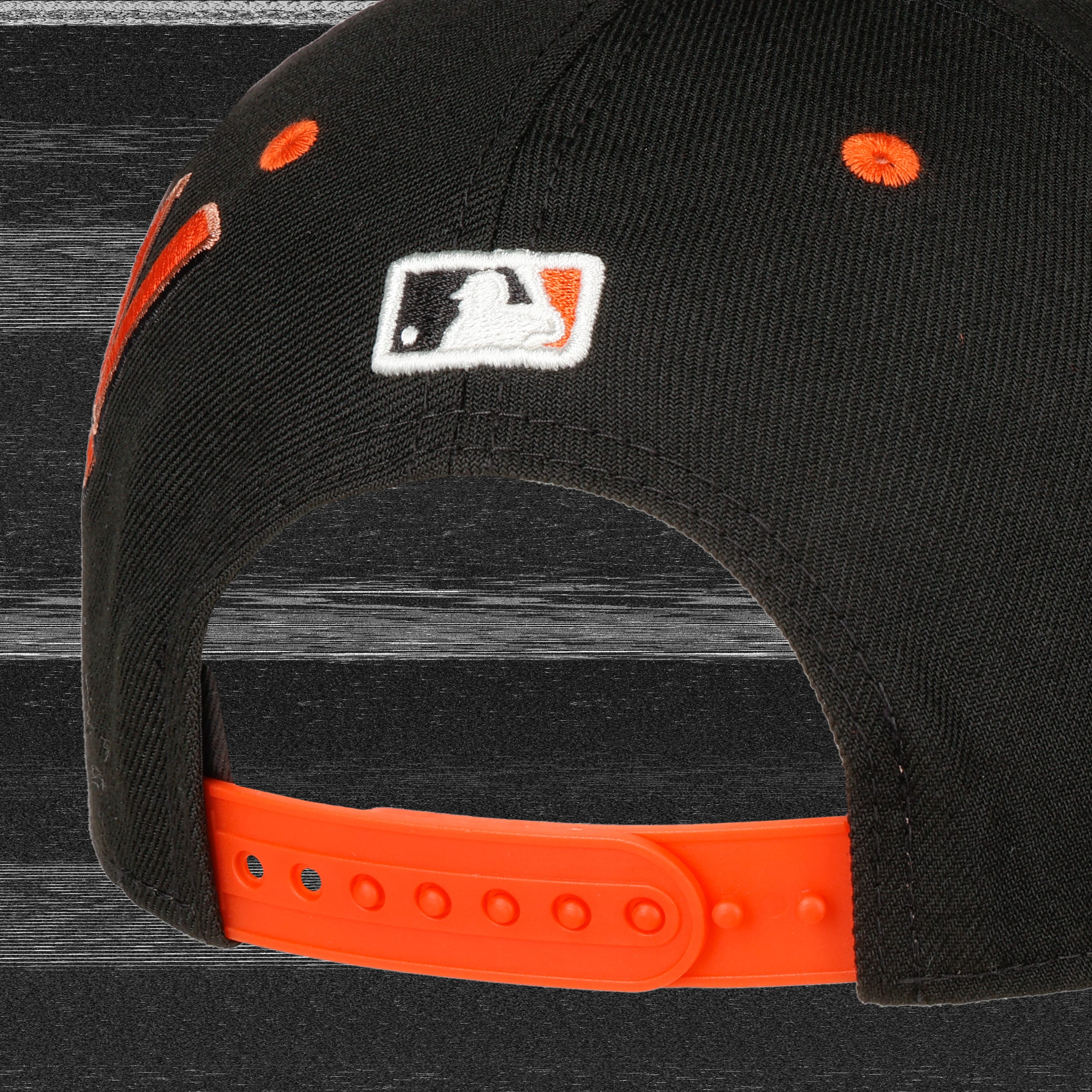 9Forty Giants Zoom Cap by New Era - 39,95