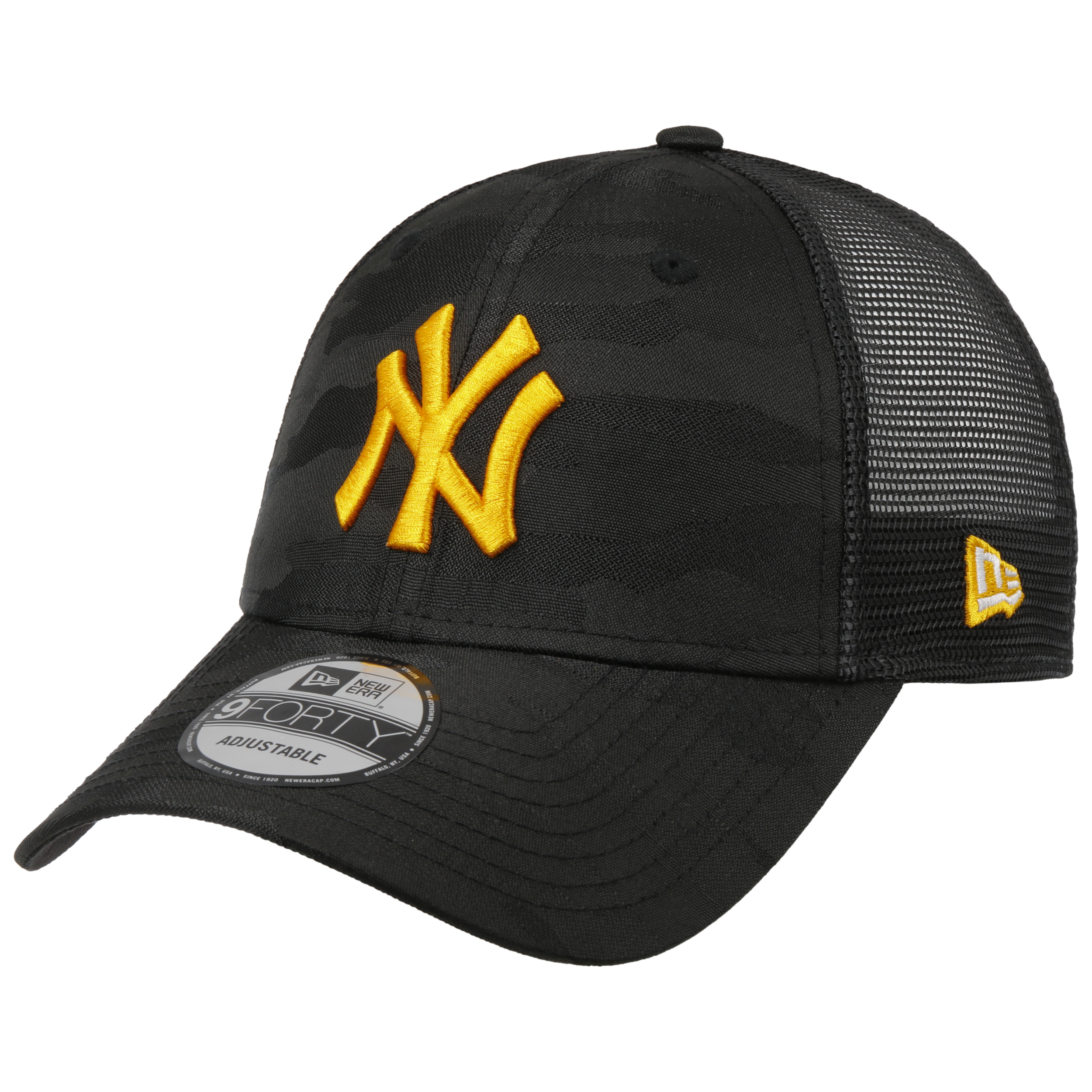 9Forty Homefield Yankees Trucker Cap by New Era - 32,95