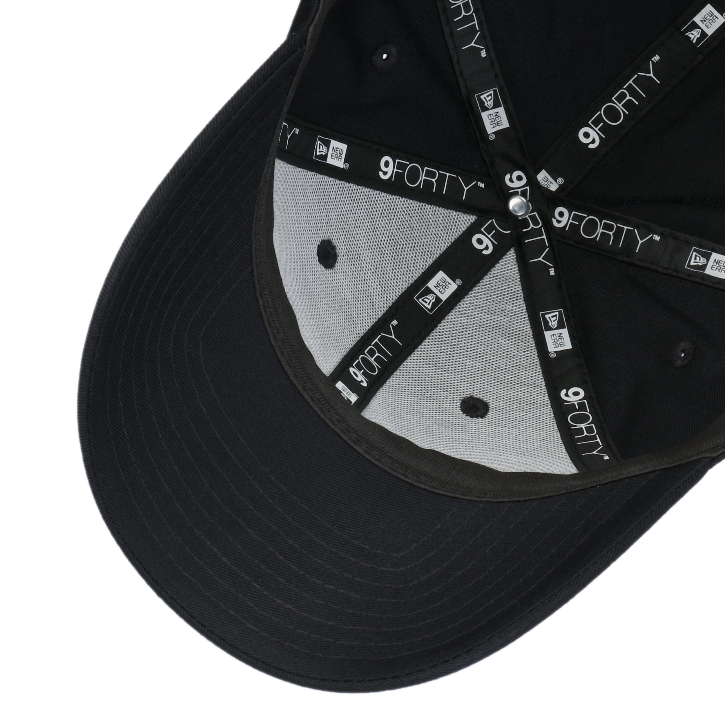 9Forty MLB Foil Logo Yankees Cap by New Era - 29,95