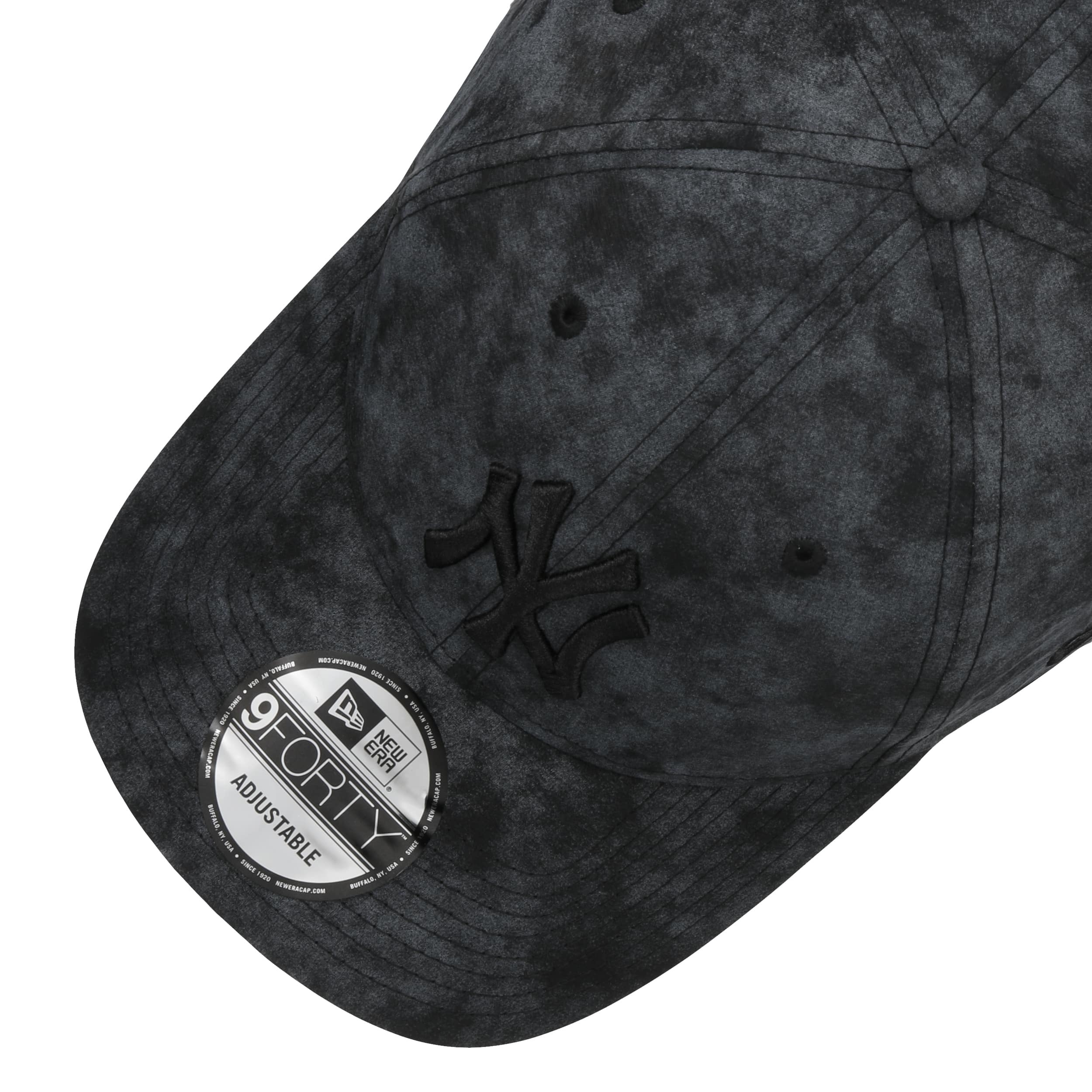9Forty MLB Texture Yankees Cap by New Era - 34,95