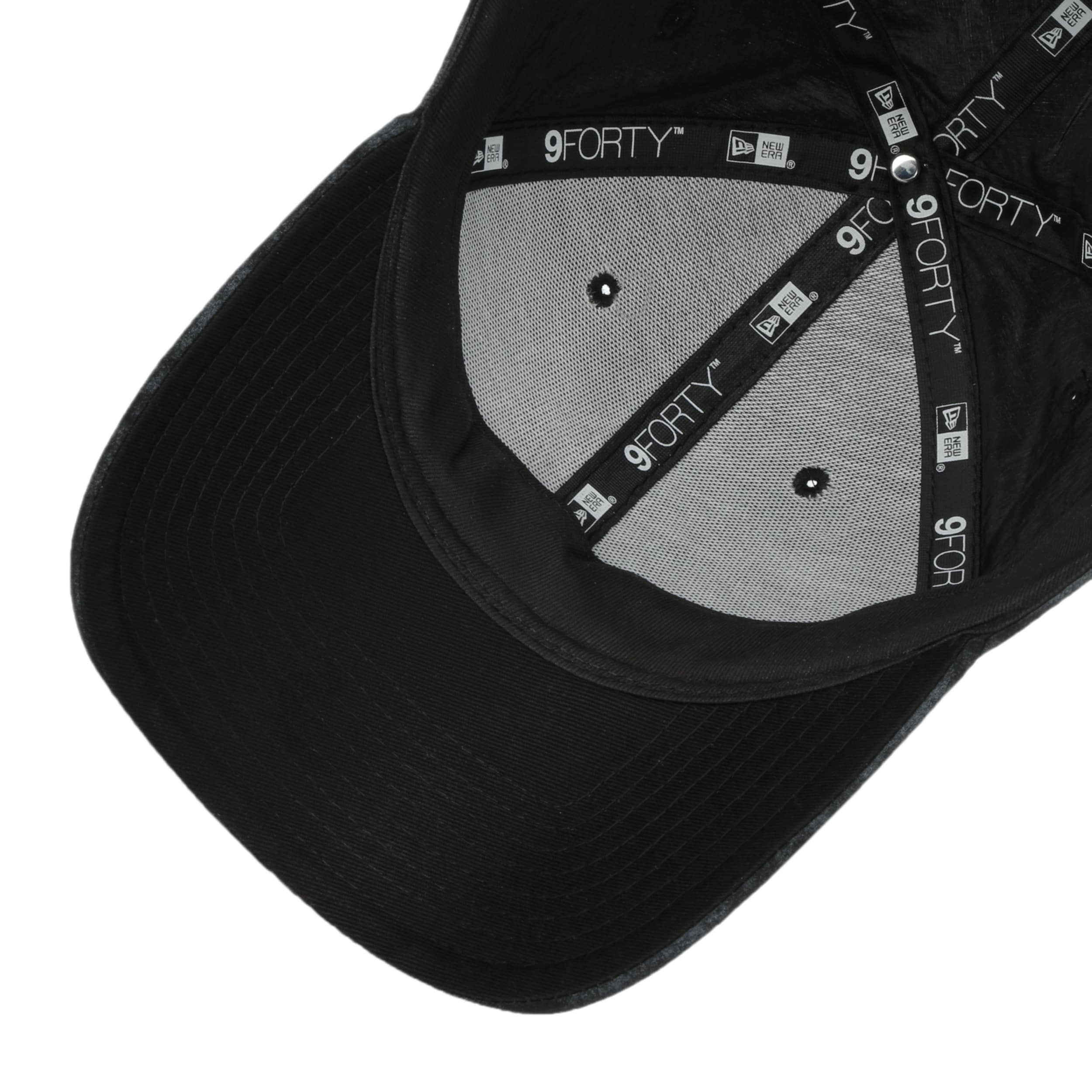 9Forty MLB Texture Yankees Cap by New Era - 34,95