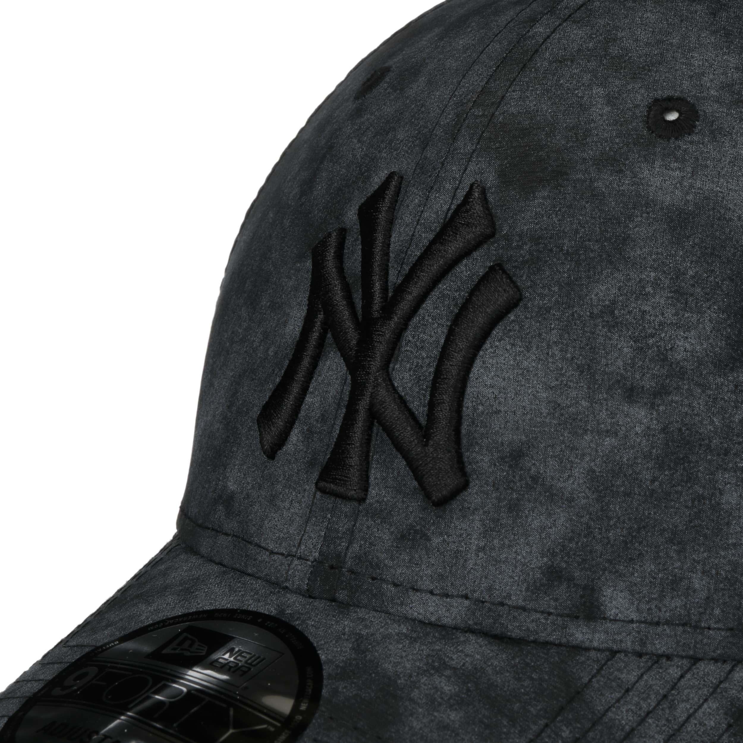 9Forty MLB Texture Yankees Cap by New Era - 34,95