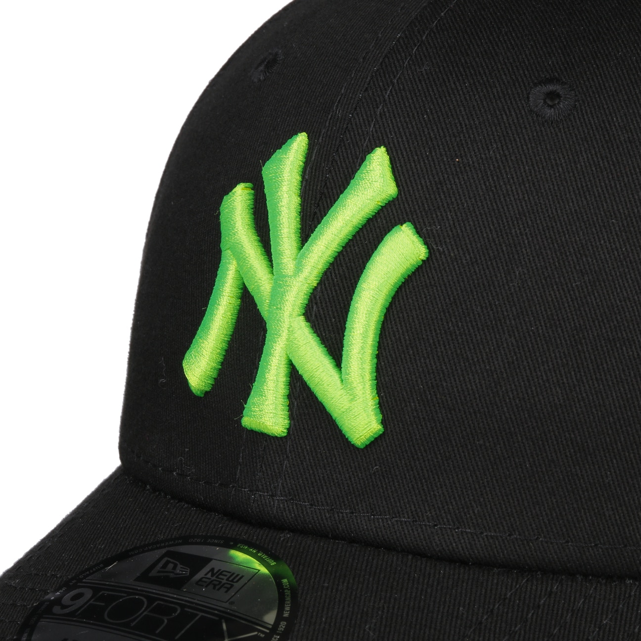 9Forty Neon MLB Yankees Cap by New Era - 29,95
