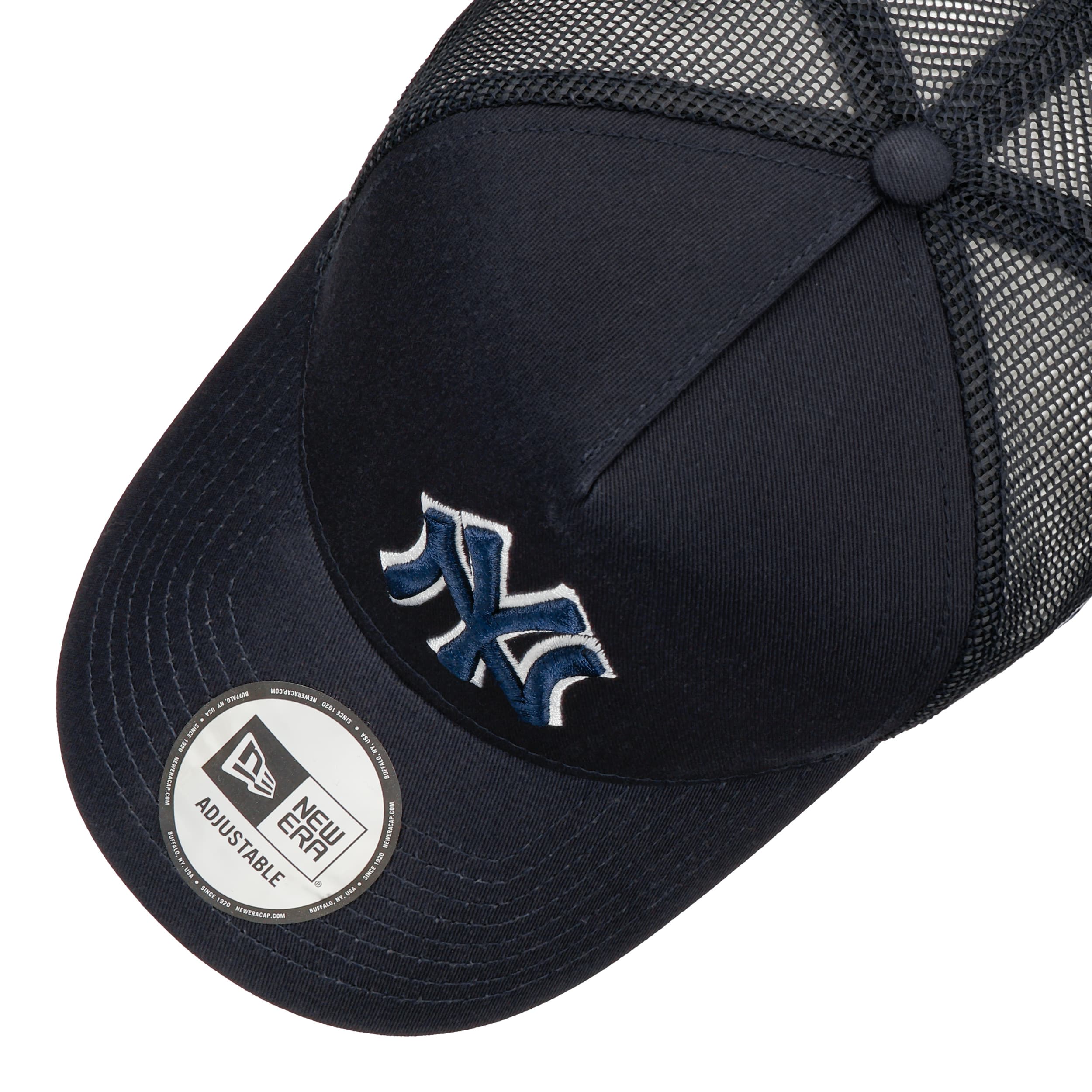 9Forty Outline EF Yankees Cap by New Era - 35,95