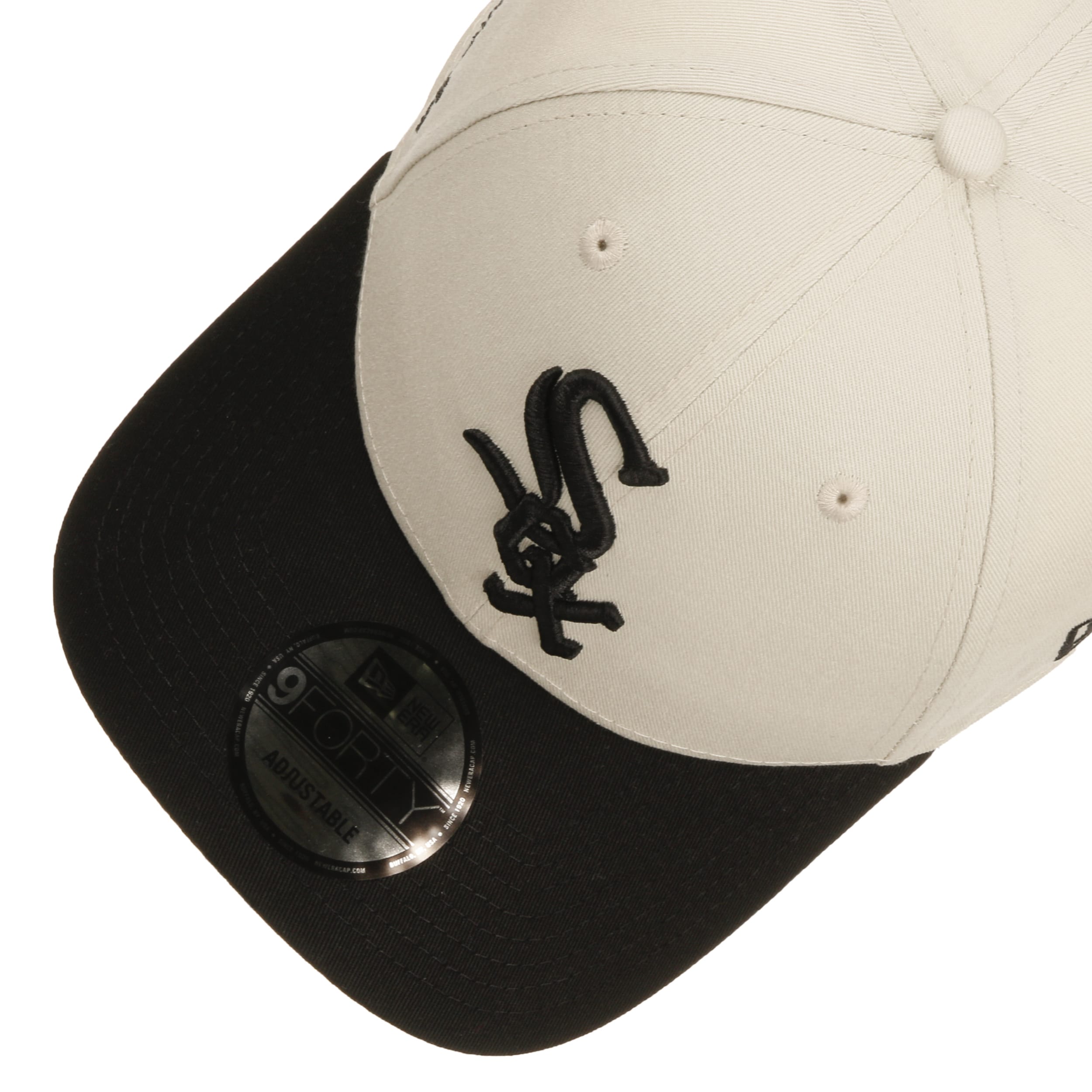 9Forty Side Script White Sox Cap by New Era - 32,95