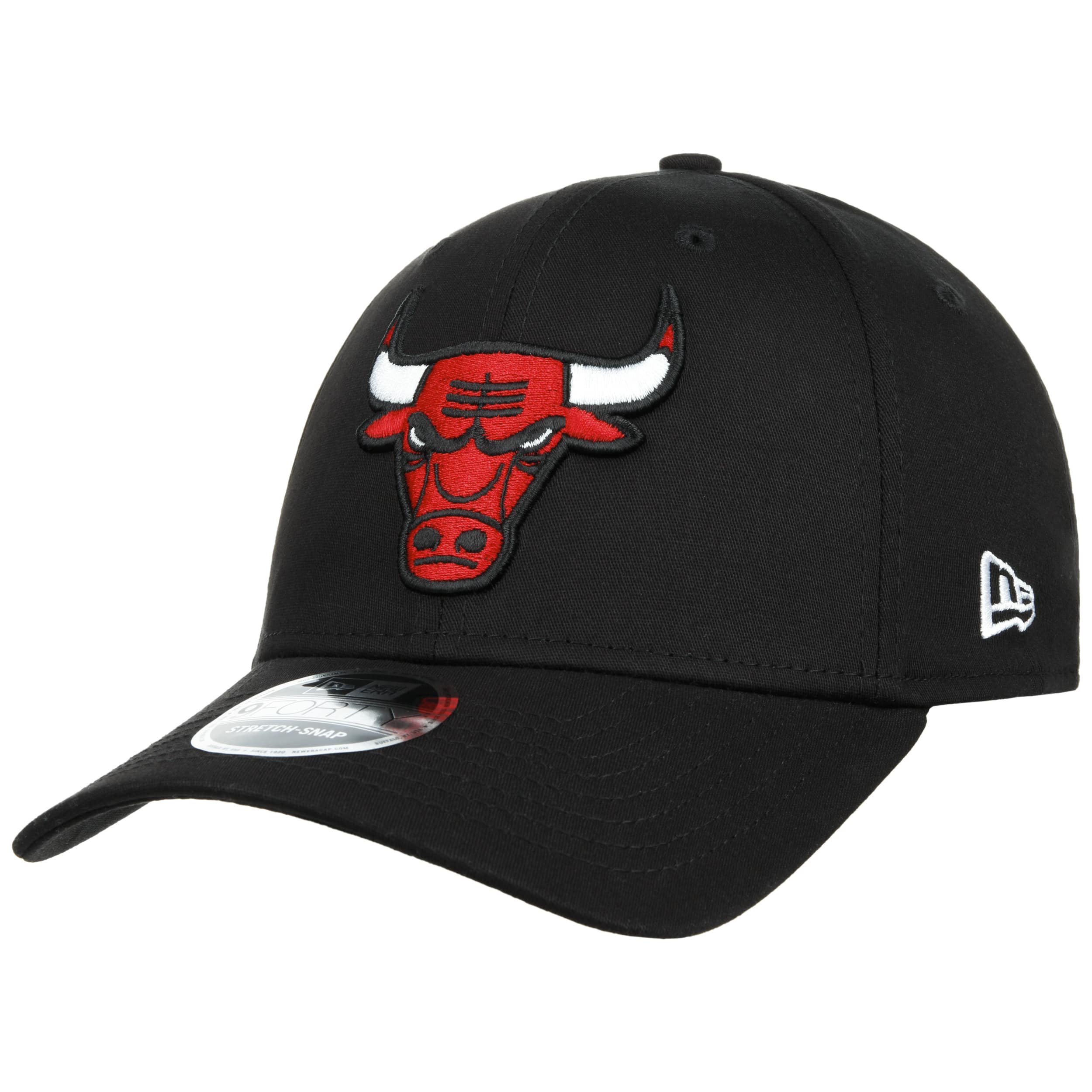 9Forty Stretch Snap Bulls Cap by New Era - 34,95
