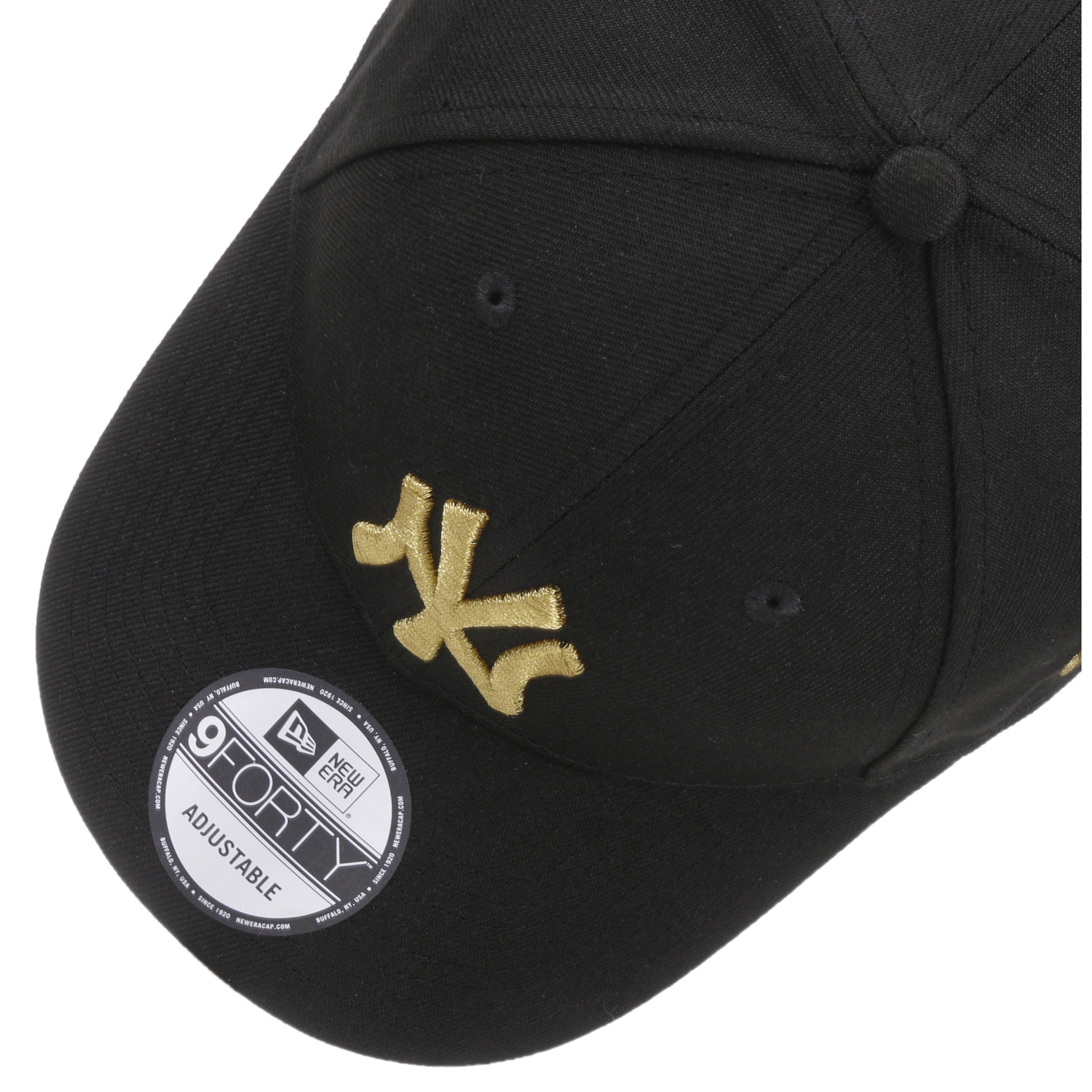 9Forty Team Contrast Yankees Cap by New Era - 24,95