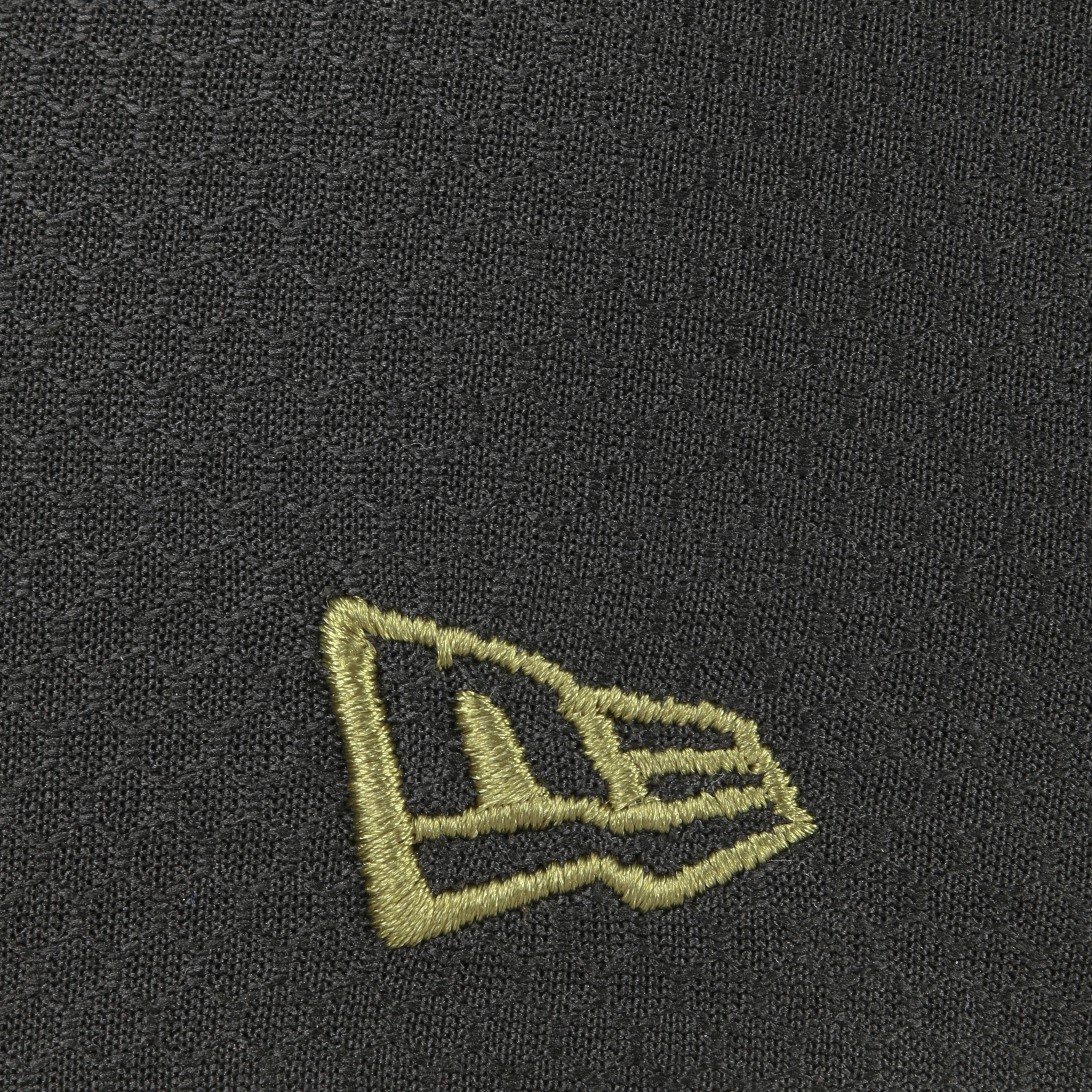 9Forty Tonal Snap Patriots Cap by New Era - 17,95