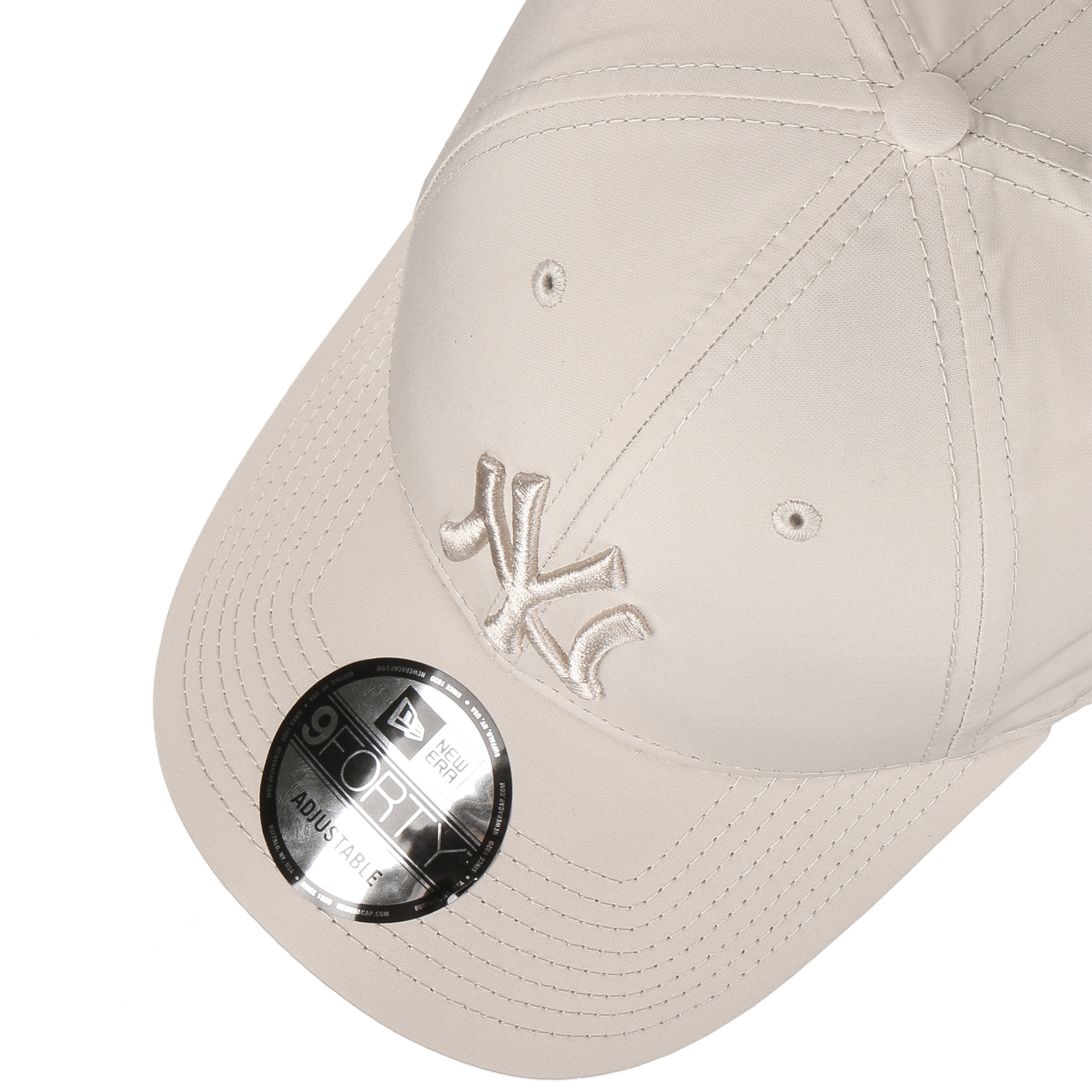 9Forty Tonal Yankees Cap by New Era - 27,95