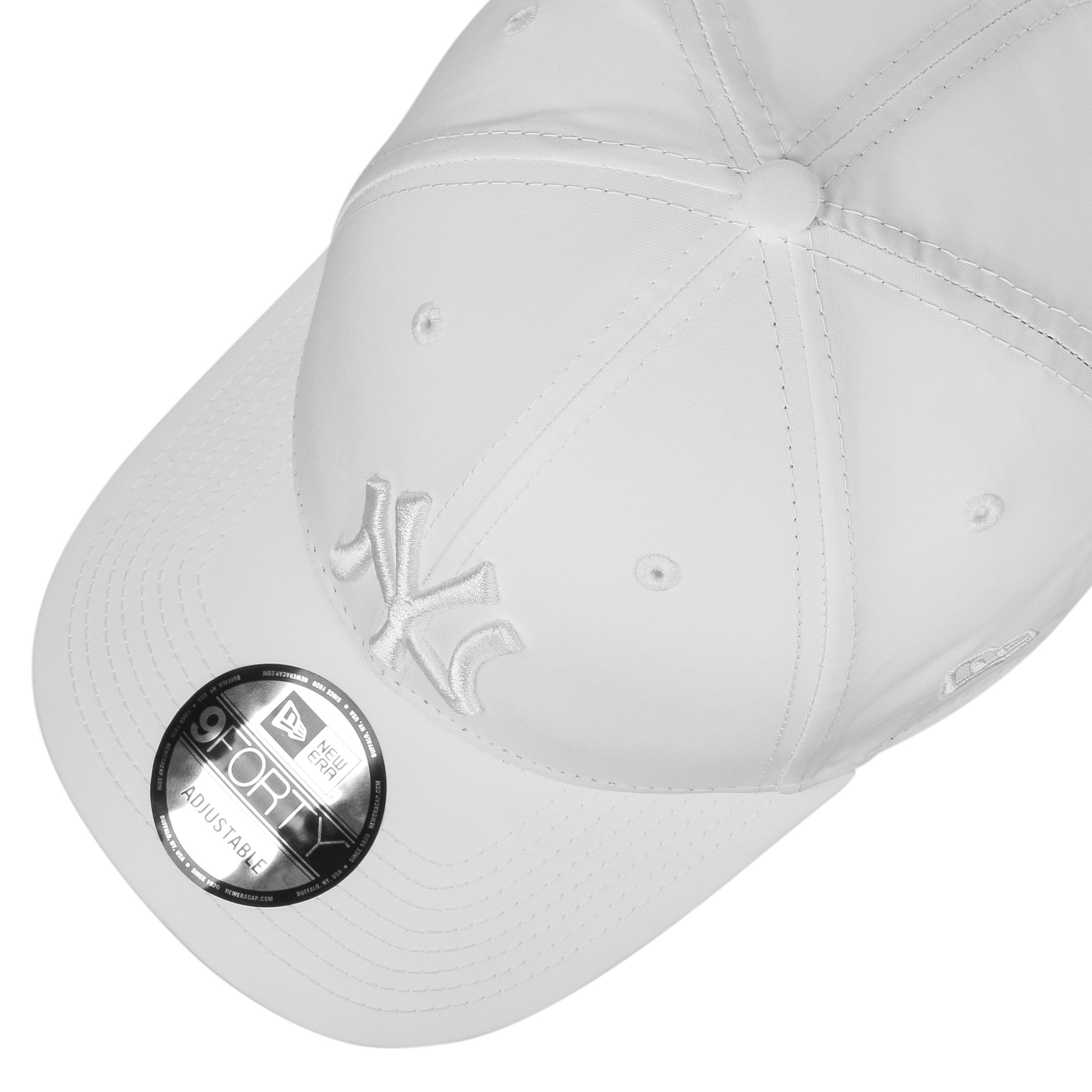 9Forty Tonal Yankees Cap by New Era - 27,95