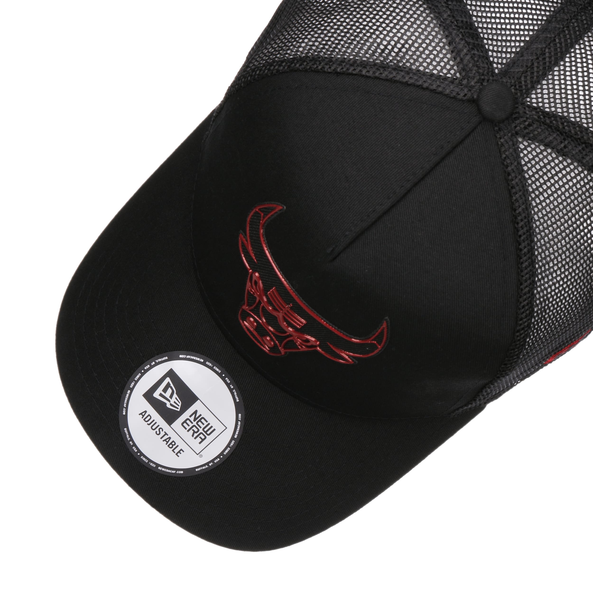 9Forty Trucker NBA Foil Logo Bulls Cap by New Era - 34,95
