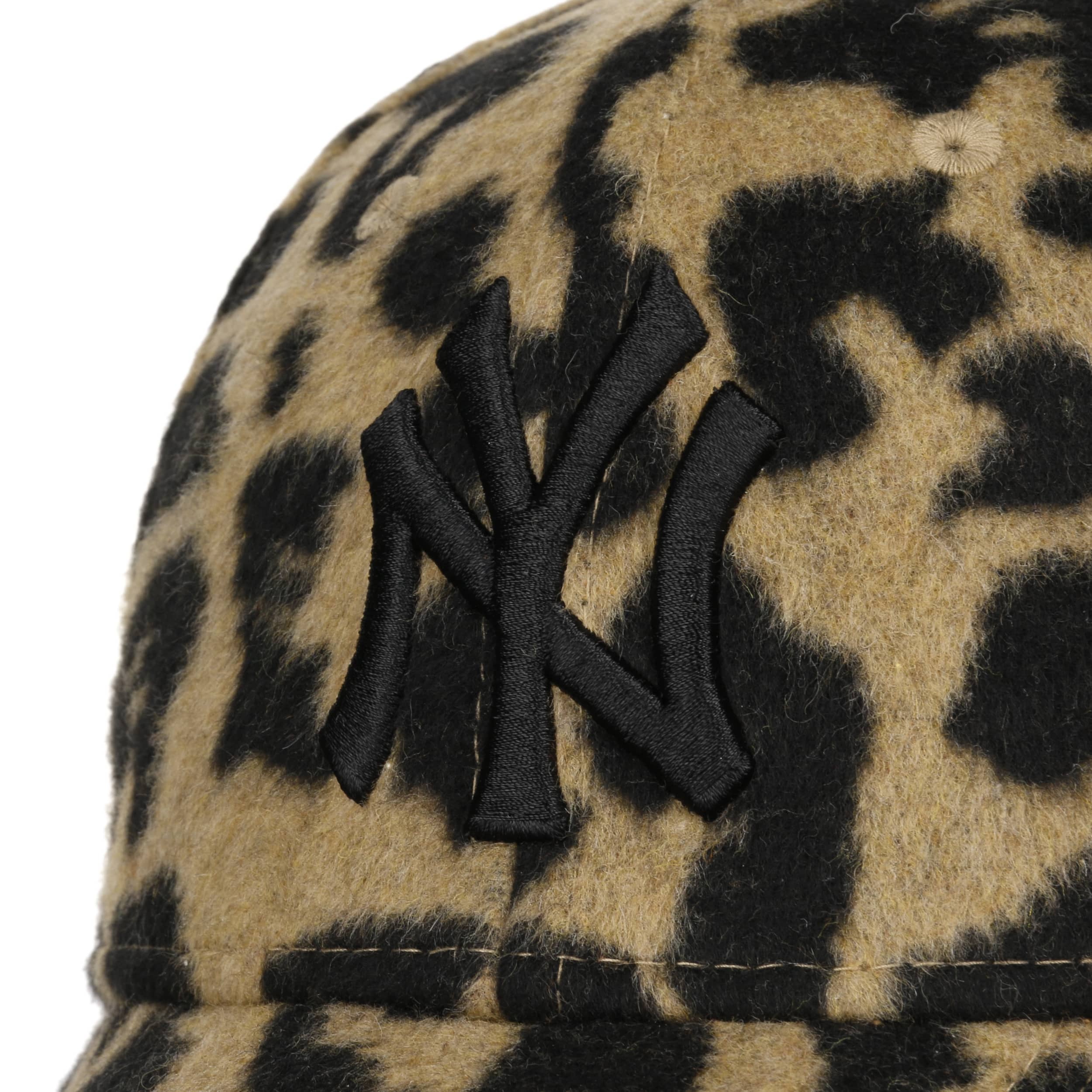9Forty WMNS Leopard Yankees Cap by New Era - 32,95