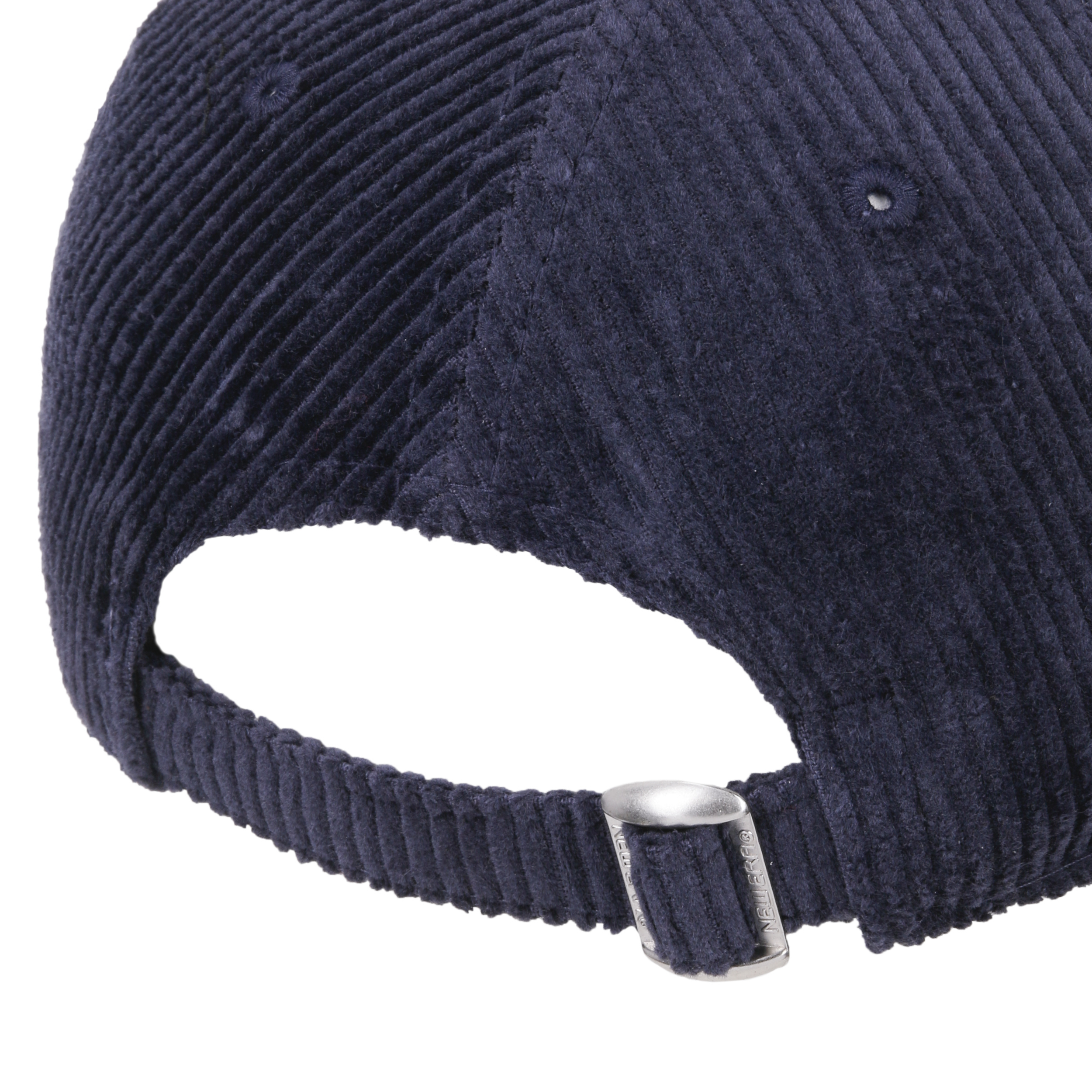 9Forty Women´s NY Yankees Cord Cap by New Era - 29,95