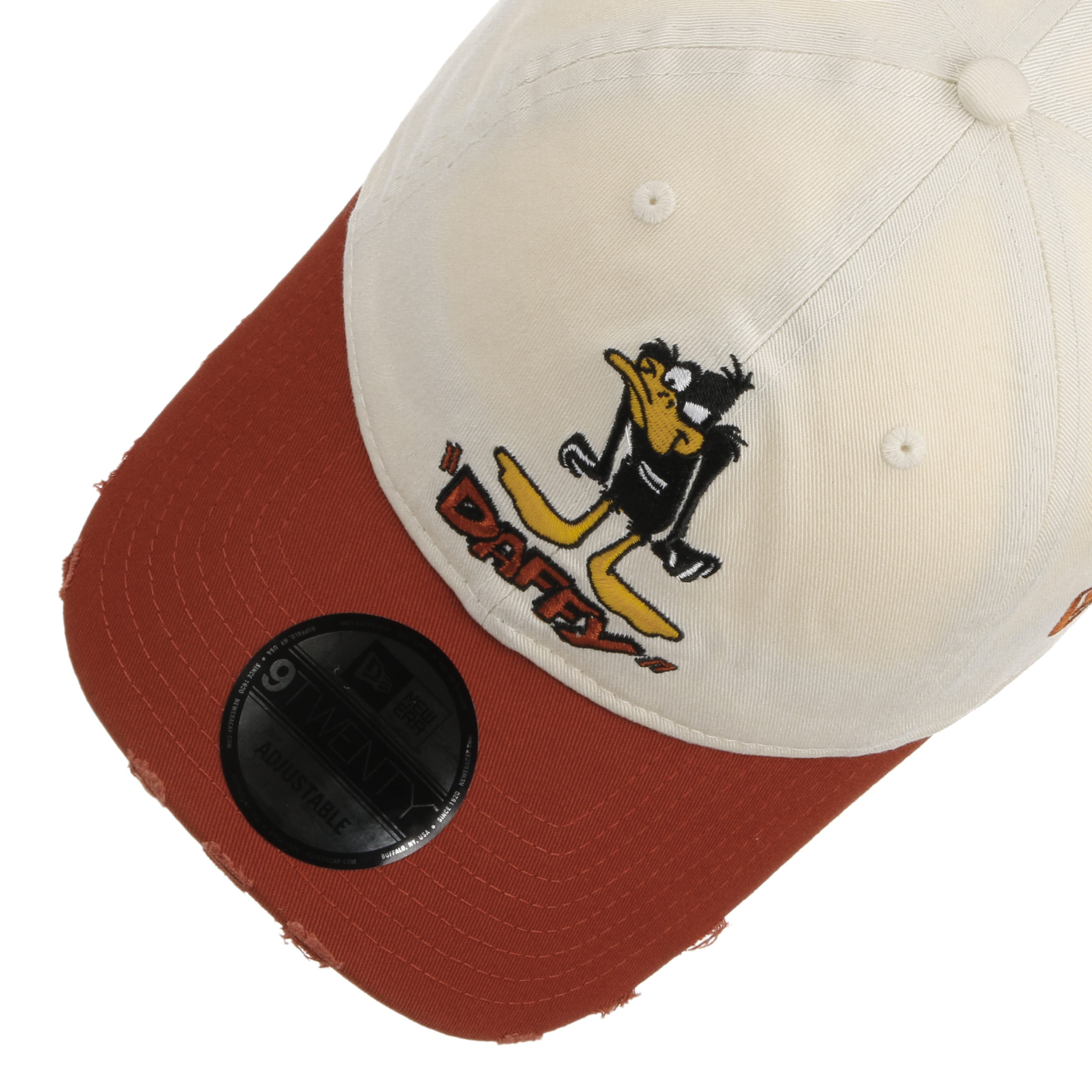 9Twenty Washed Daffy Duck Cap by New Era - 32,95