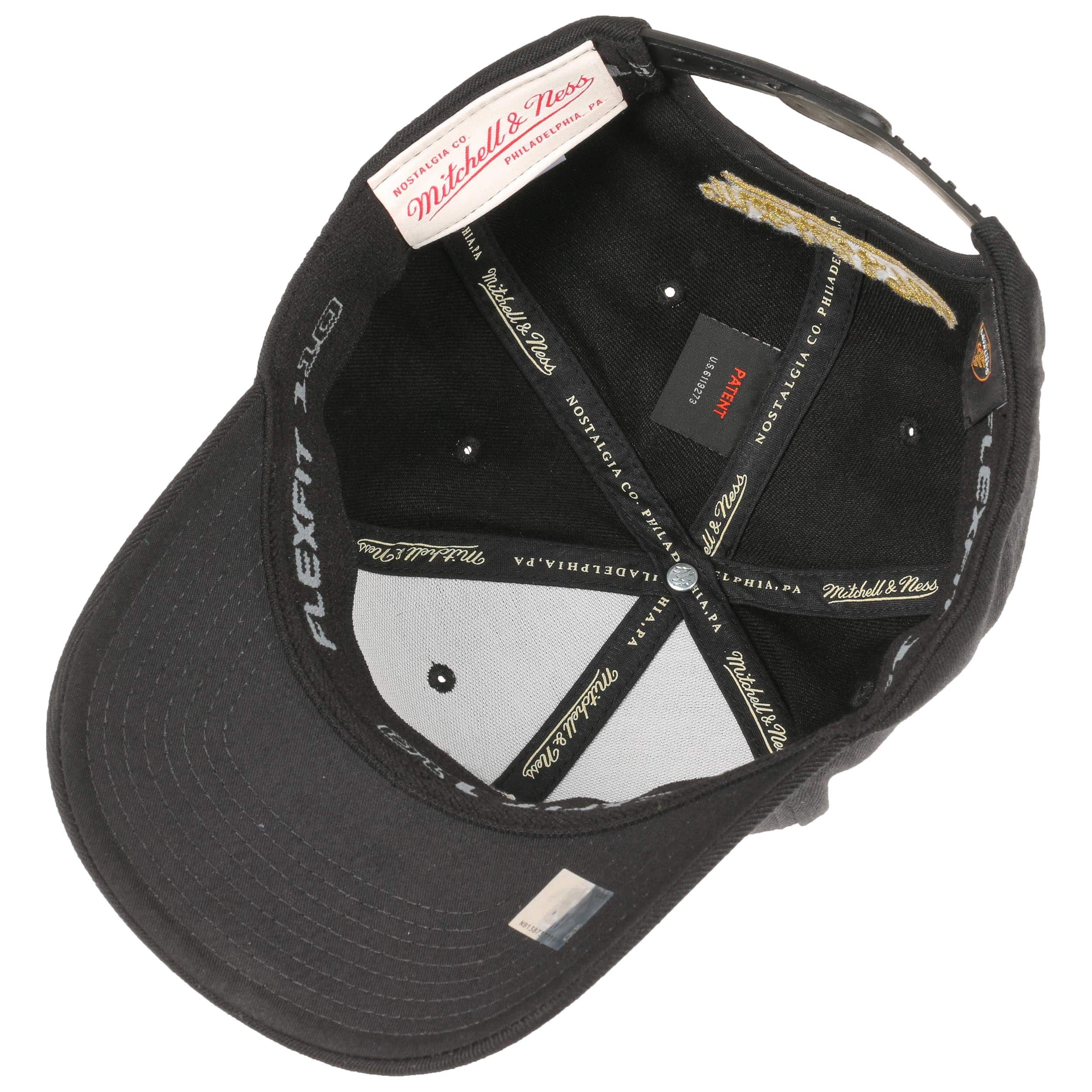 Black Gold 110 Cavs Cap by Mitchell & Ness - CHF 32.95