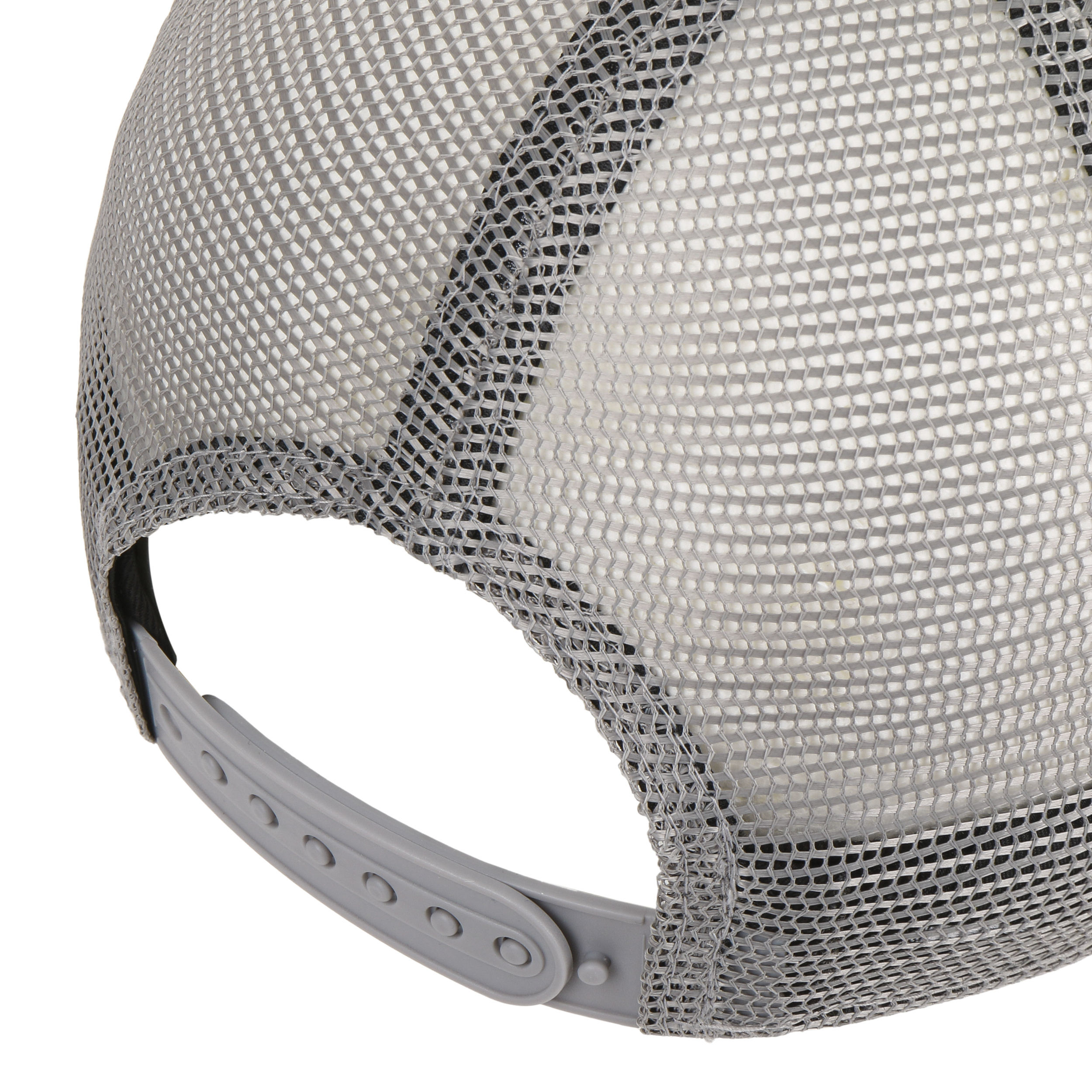 Bugs Kids Character Trucker Cap by New Era - 24,95