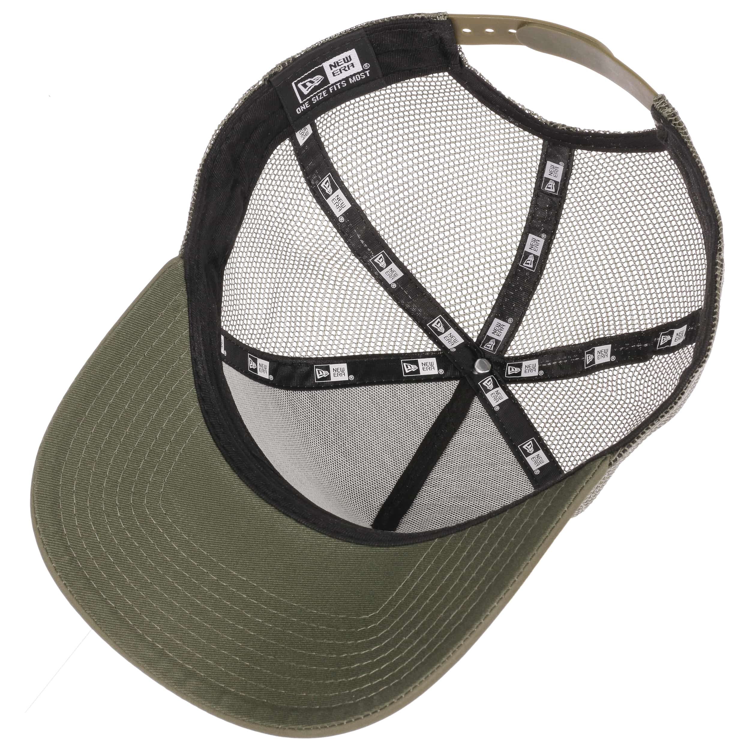 Classic Script Trucker Cap by New Era - 17,95