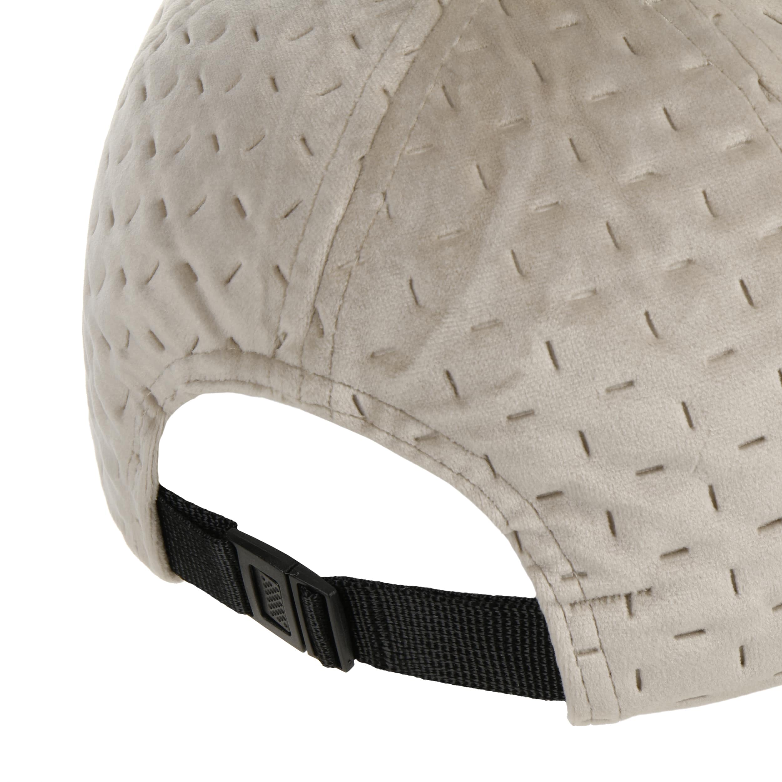Dash Quilted Long Bill Cap by Kangol - 59,95