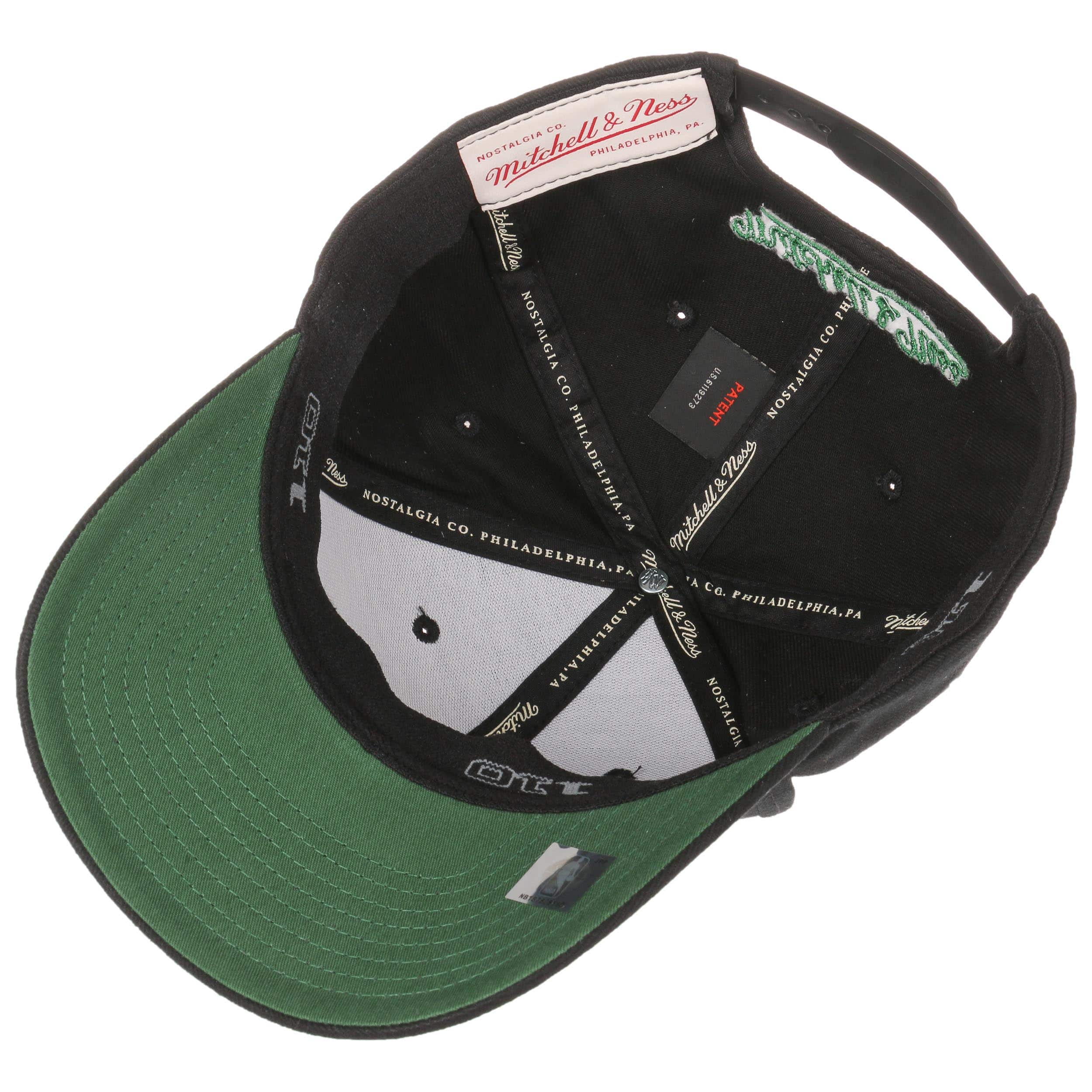HWC 110 Celtics Cap by Mitchell & Ness - 32,95