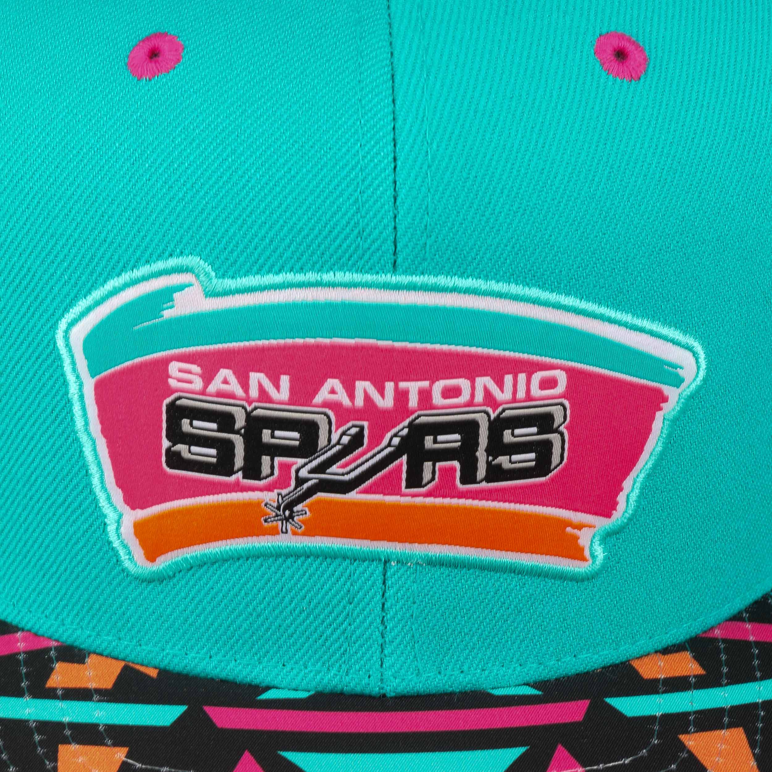 HWC Diamond Spurs Cap by Mitchell & Ness - 34,95