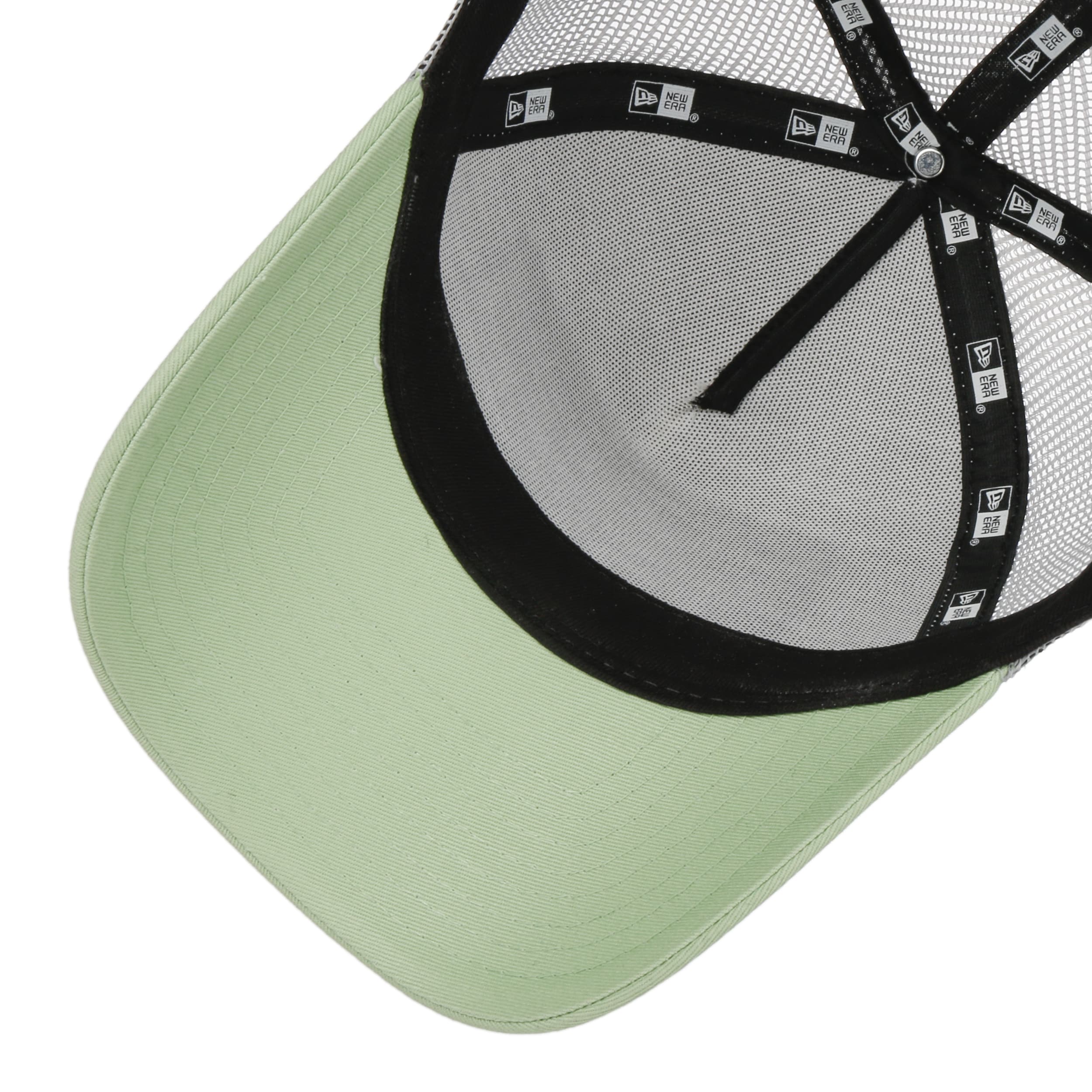 Ibiza Trucker Cap by New Era - 35,95