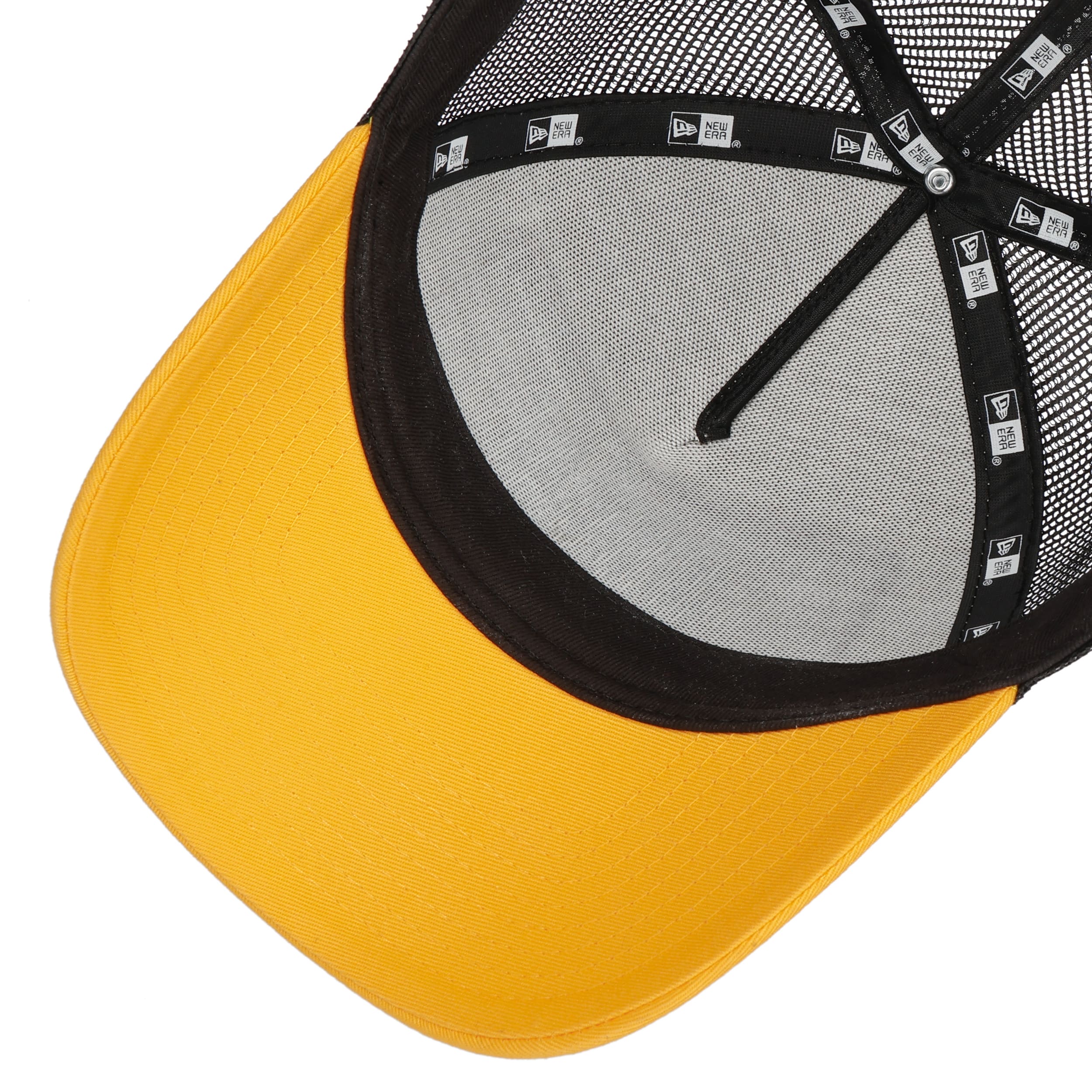 Licence Plate UAE Trucker Cap by New Era - CHF 44.95