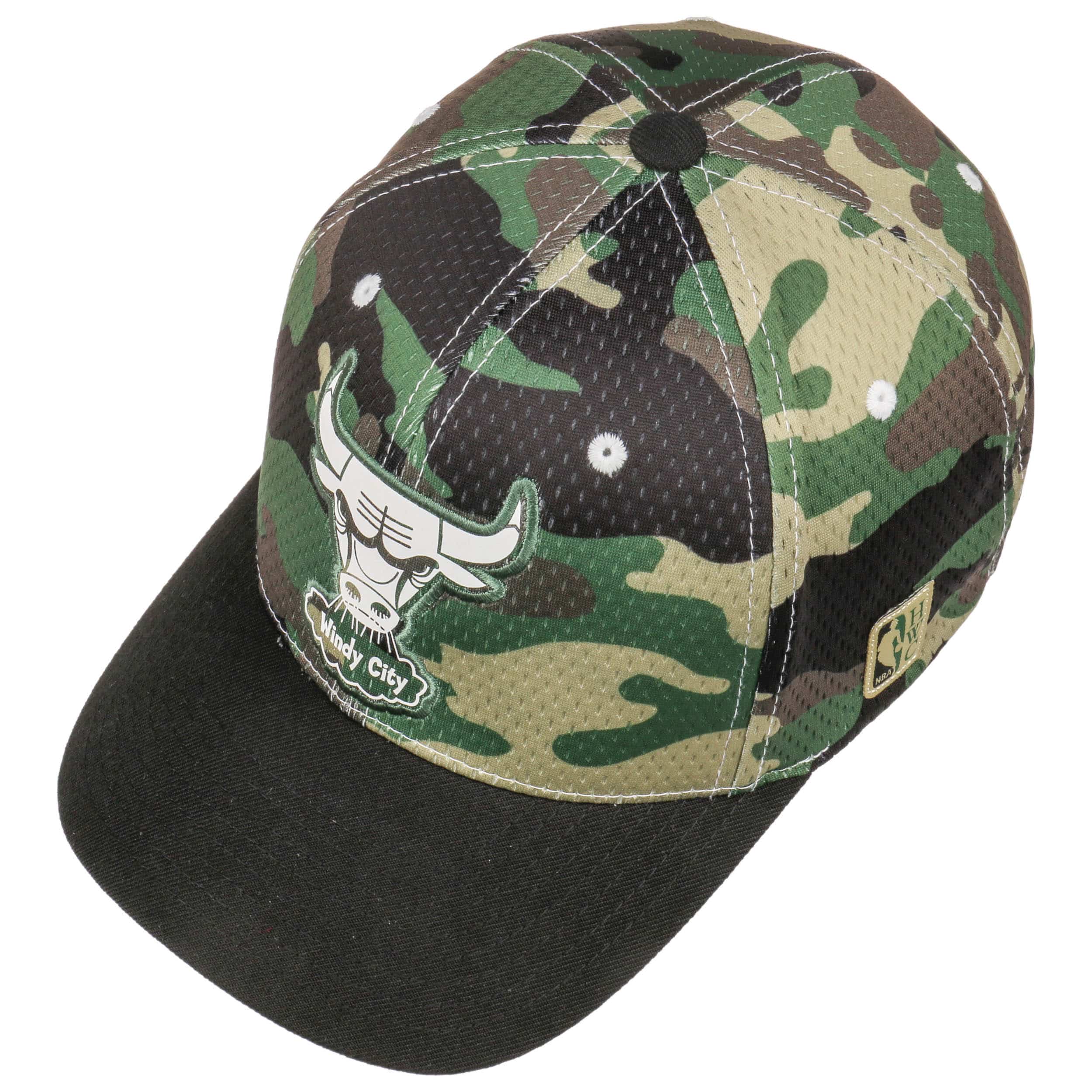 Mesh Camo Bulls Cap by Mitchell & Ness - 32,95