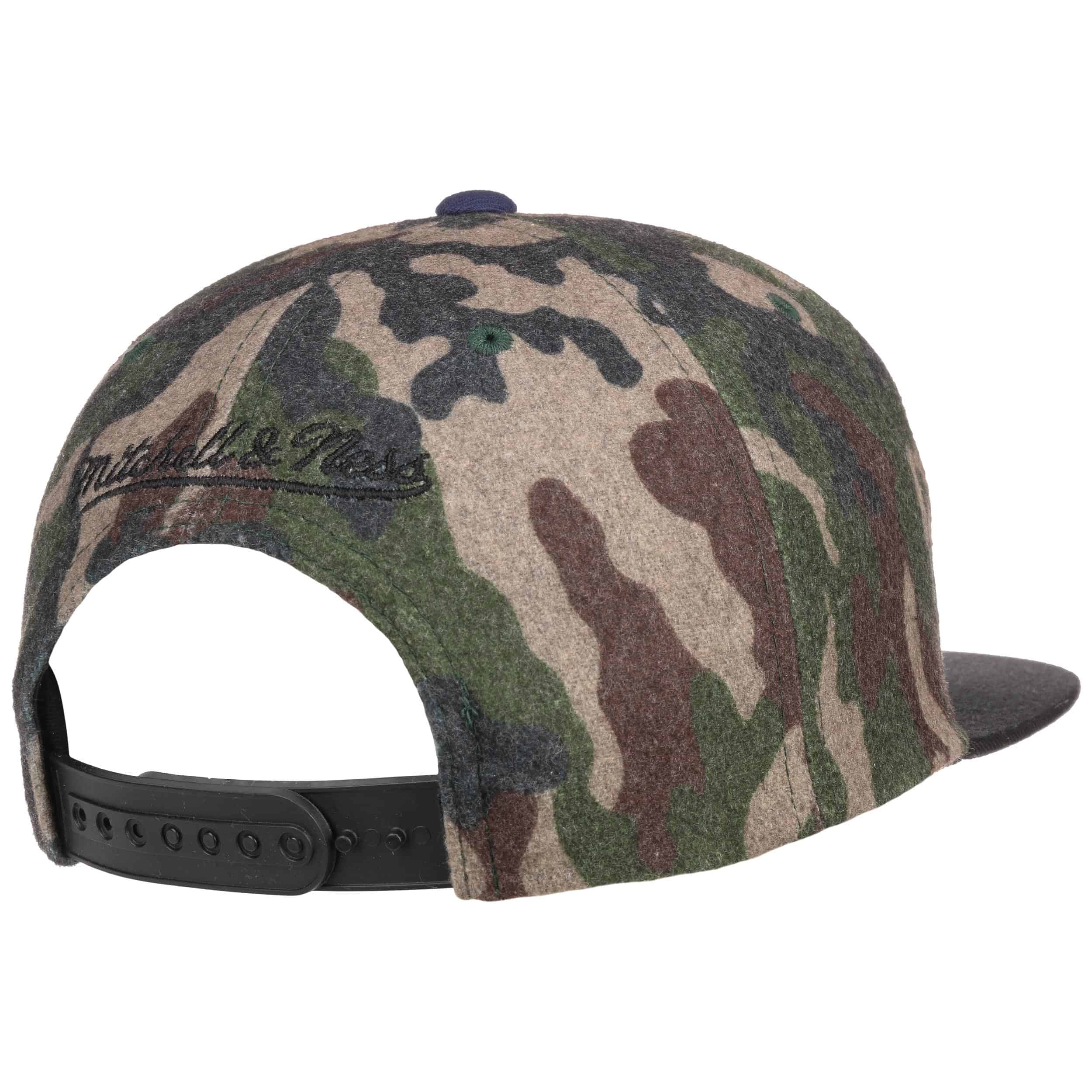 NCAA Camo California Cap by Mitchell & Ness - 24,95