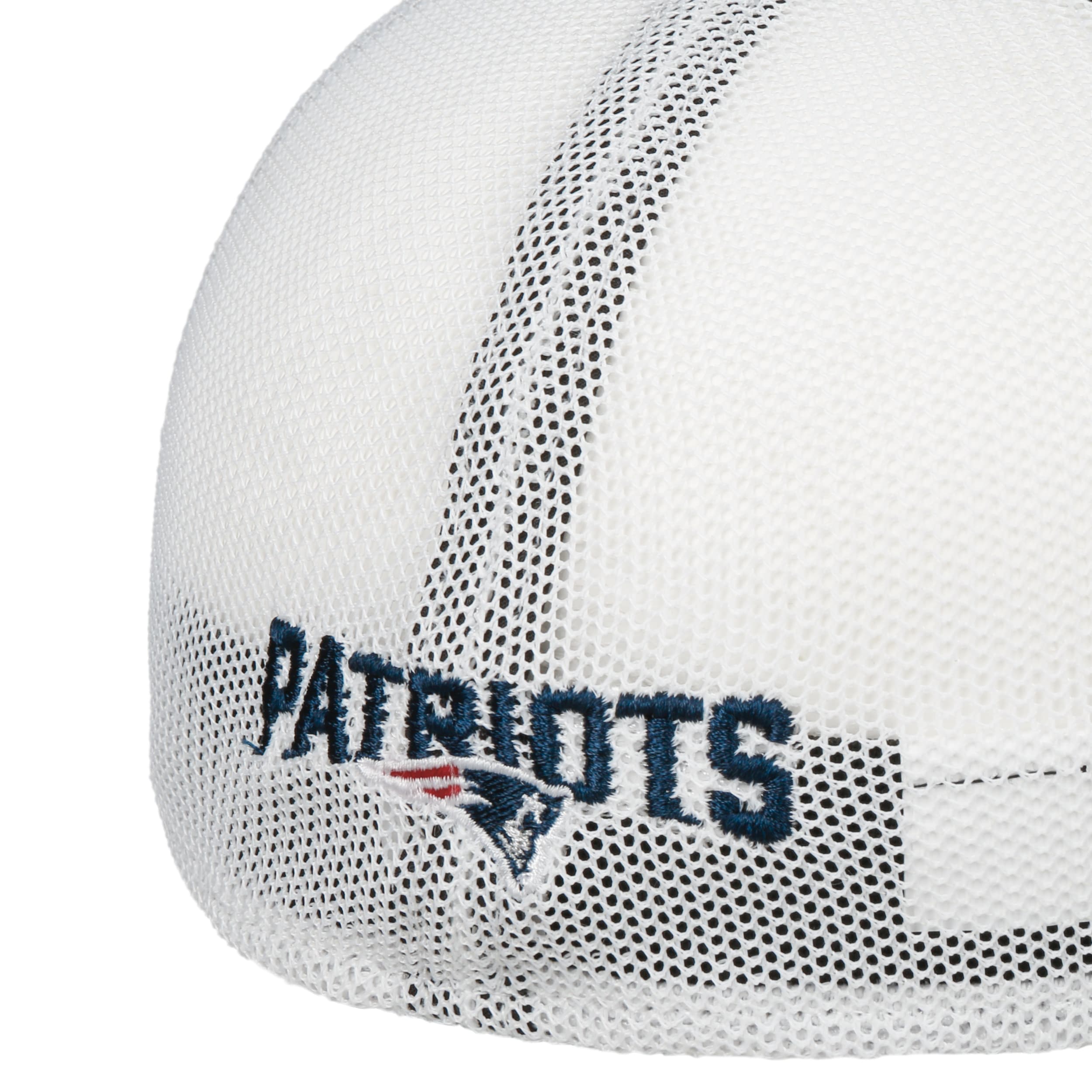 New England Patriots Trucker Cap by New Era - 39,95