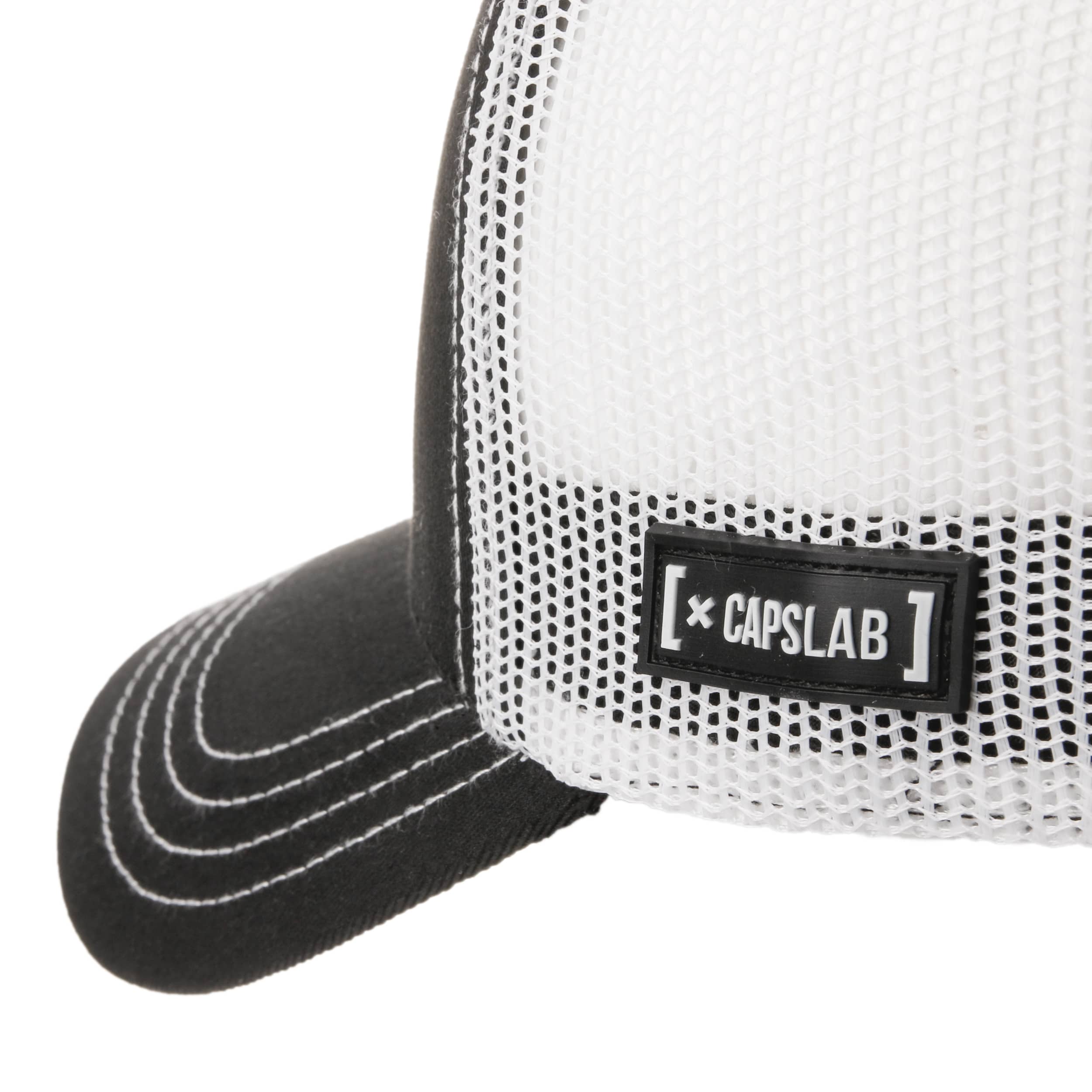 Peanuts Cool Trucker Cap by Capslab - 39,95