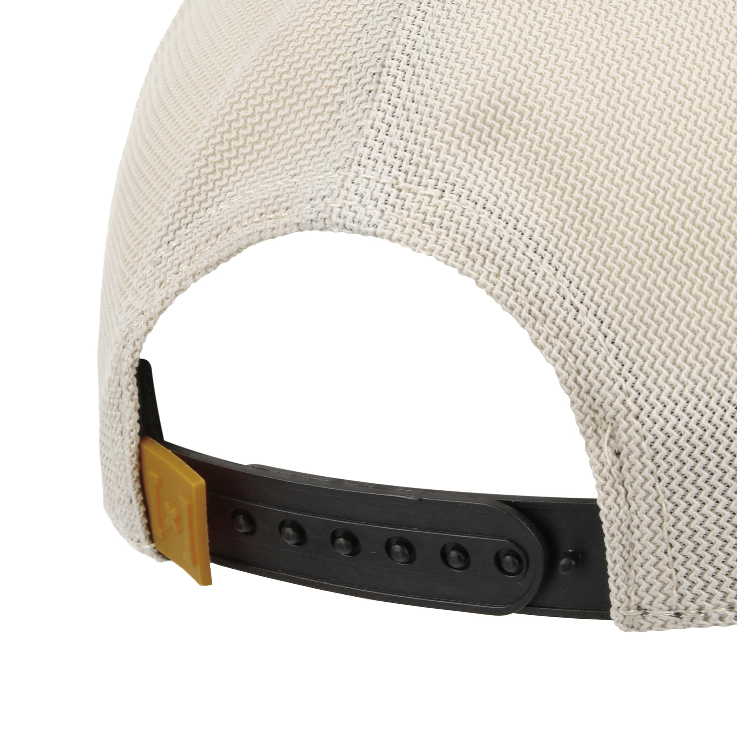 Peanuts Trucker Cap by Capslab - 39,90