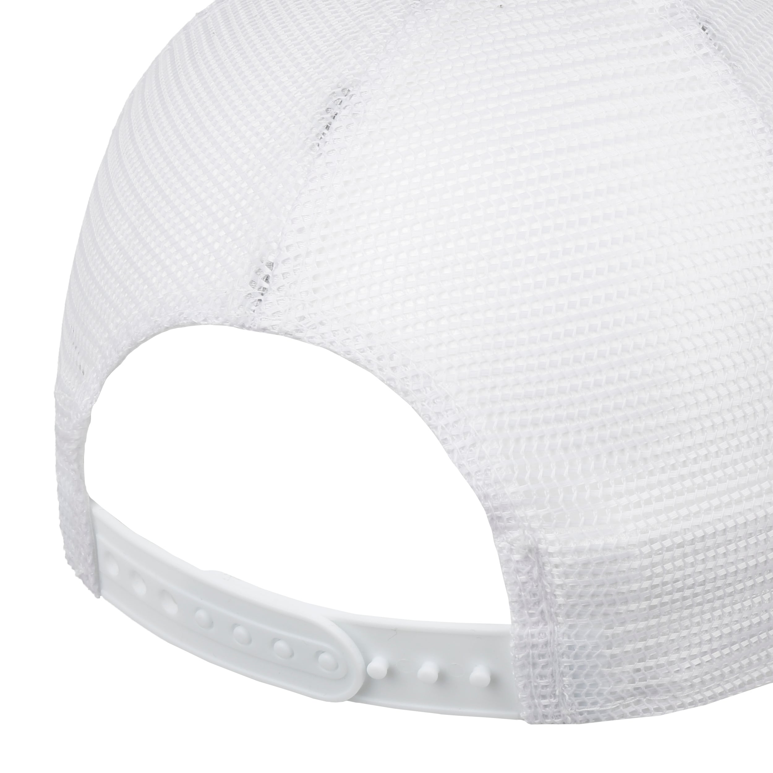 Seasonal Camo LA Trucker Cap by New Era - 34,95