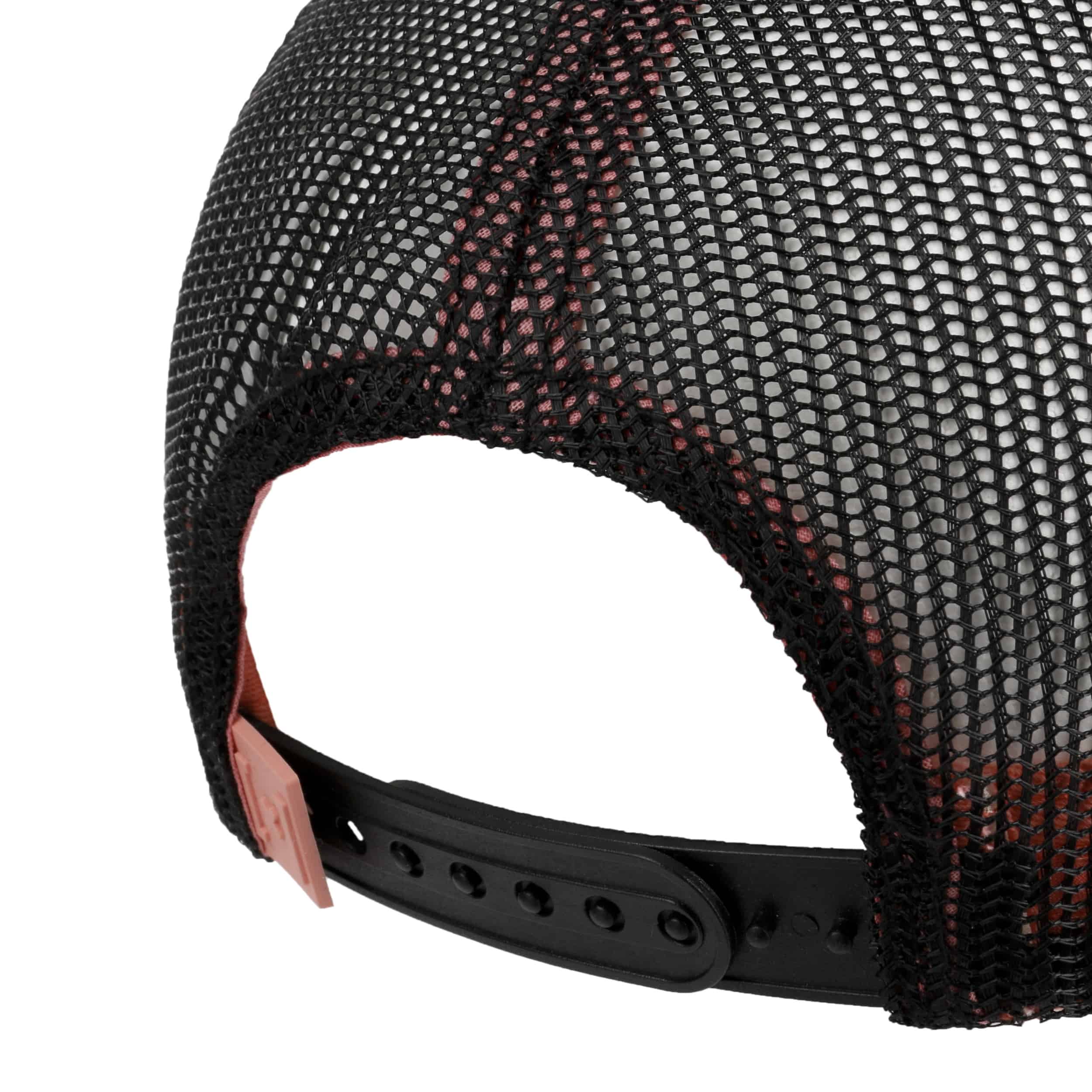 Skull Trucker Cap by Capslab - 34,95