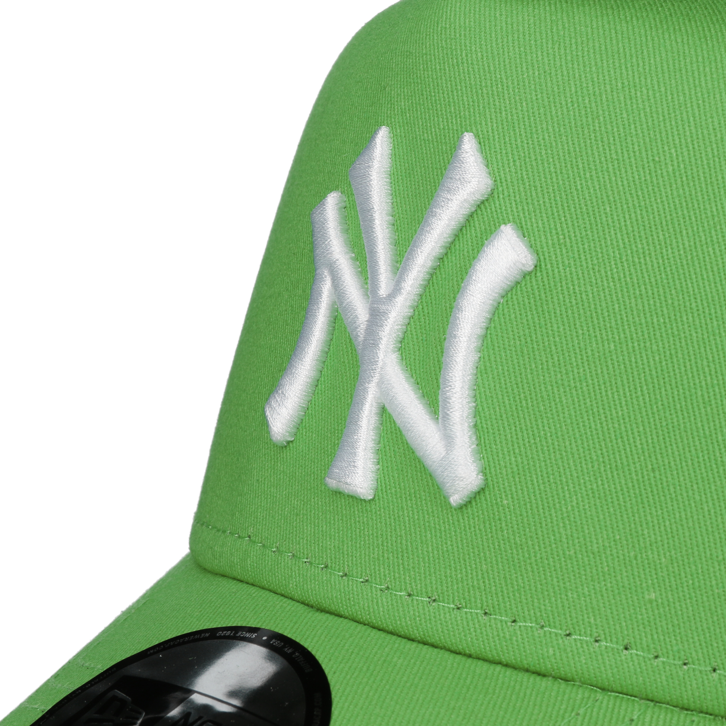 Tonal Mesh NY Yankees Trucker Cap by New Era - 29,95