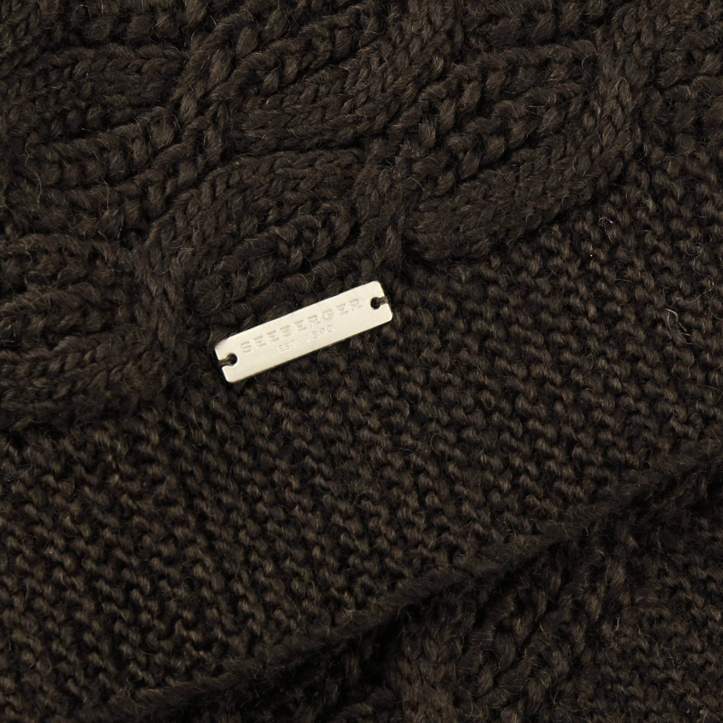 Vesina Loopschal by Seeberger - 39,95