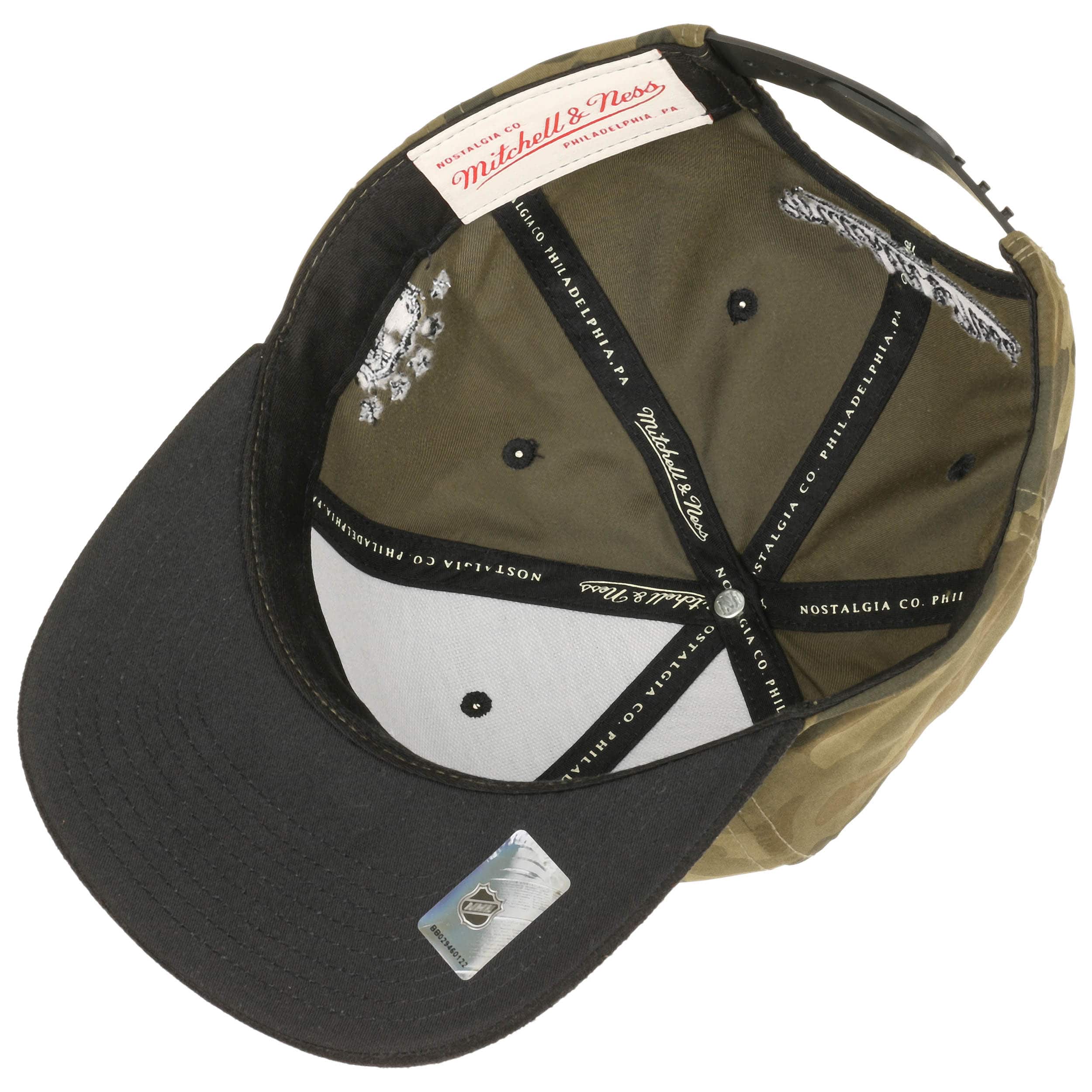Wood Camo Red Wings Cap by Mitchell & Ness - 32,95
